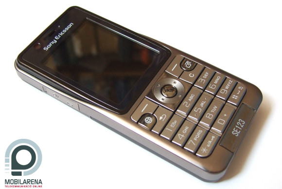 Sony Ericsson K530i - kivitelezésből ötös - Mobilarena Mobiltelefon teszt