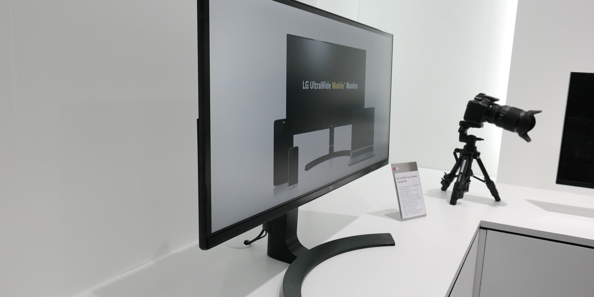 CES 2017: egy Chromecast és egy 4K-s FreeSync-es LG monitor ...
