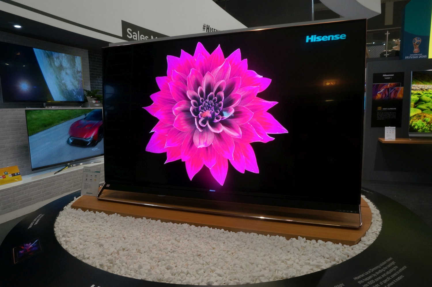 IFA 2017: megnéztük az OLED ellenfélnek szánt ULED tévét - PROHARDVER! TV & Audió hír