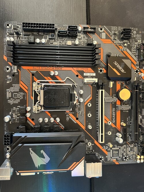 Gigabyte b365m aorus elite - HardverApró