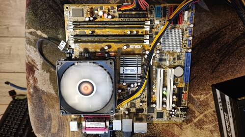 Asus P5B VM+Q6600+4GB RAM+TT hőcsöves hűtés - HardverApró