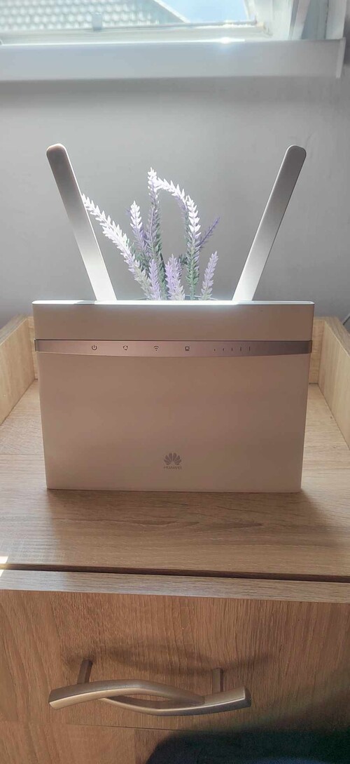Huawei B525 - 840f - 4G+ Router + 2 antenna +ingyen posta - HardverApró