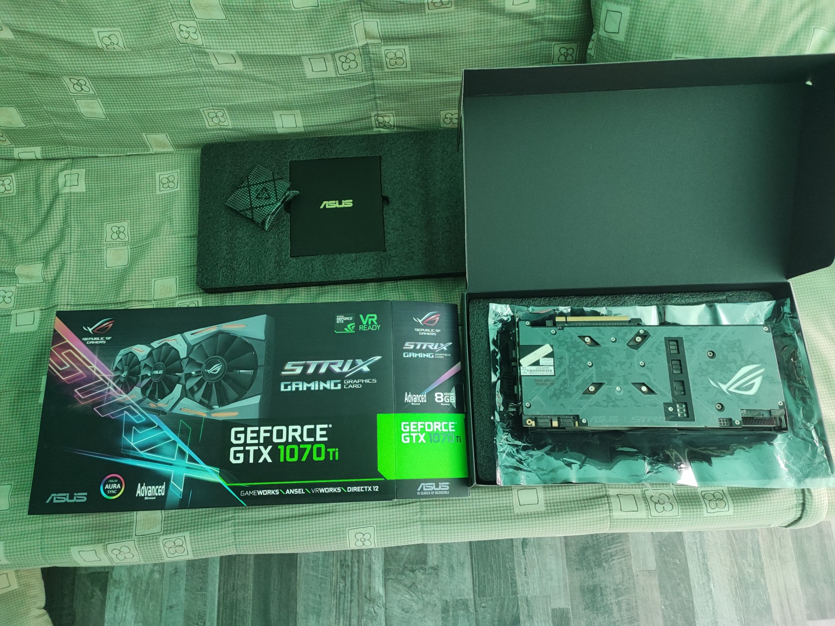 Asus rog strix 1070 Ti - HardverApró