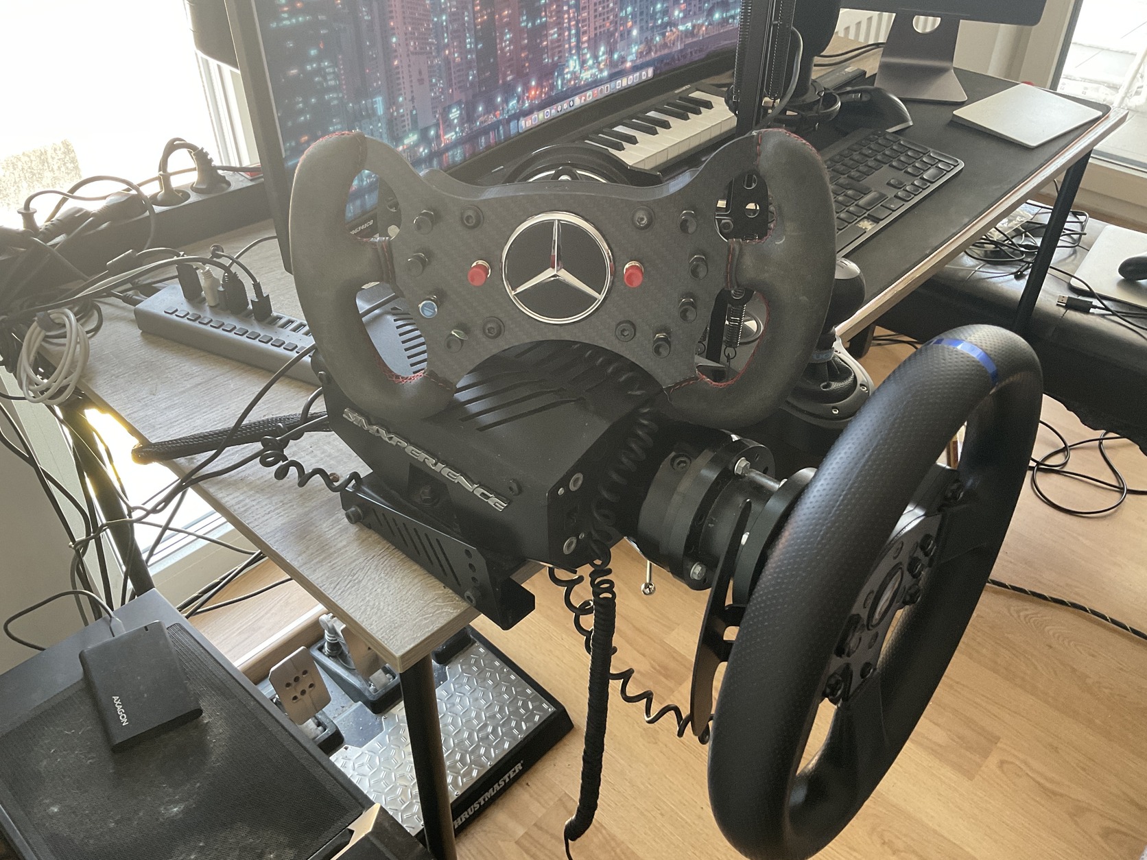 Aki kapja AKCIÓ - Accuforce PRO V2 + T-LCM + LOGITECH SHIFTER - HardverApró