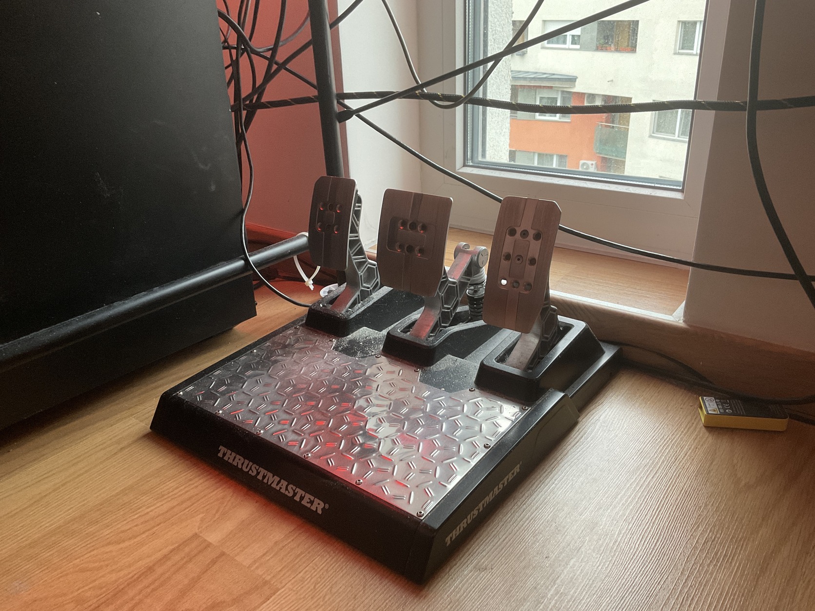 Aki kapja AKCIÓ - Accuforce PRO V2 + T-LCM + LOGITECH SHIFTER - HardverApró