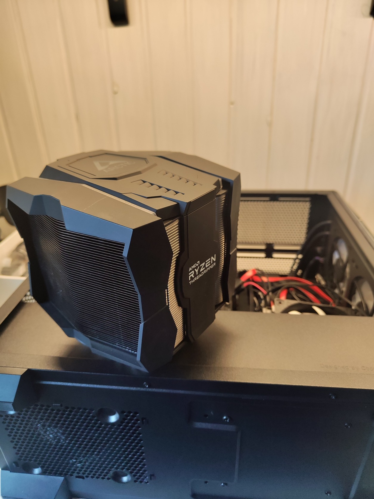 AMD Ryzen Threadripper 3970X 32-Core 3.7GHz TRX4 processzor - HardverApró