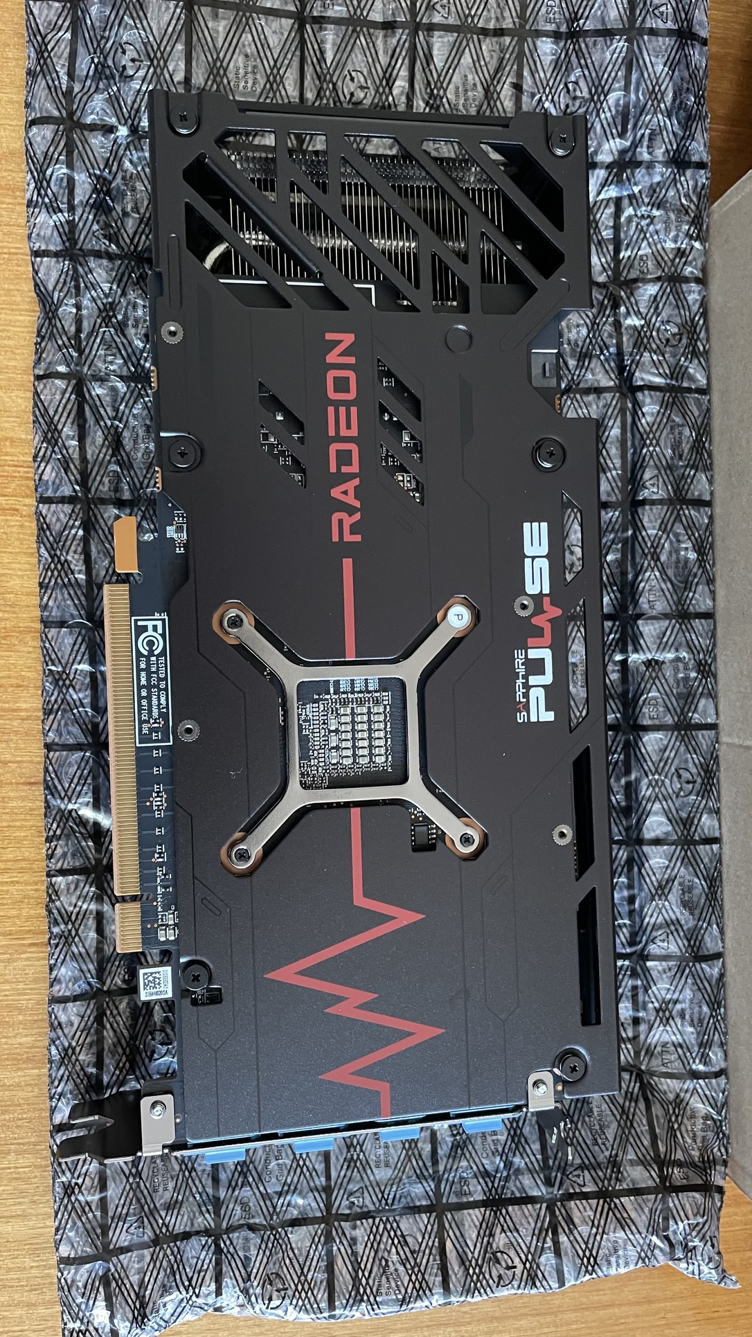 AMD Radeon RX7600 - HardverApró