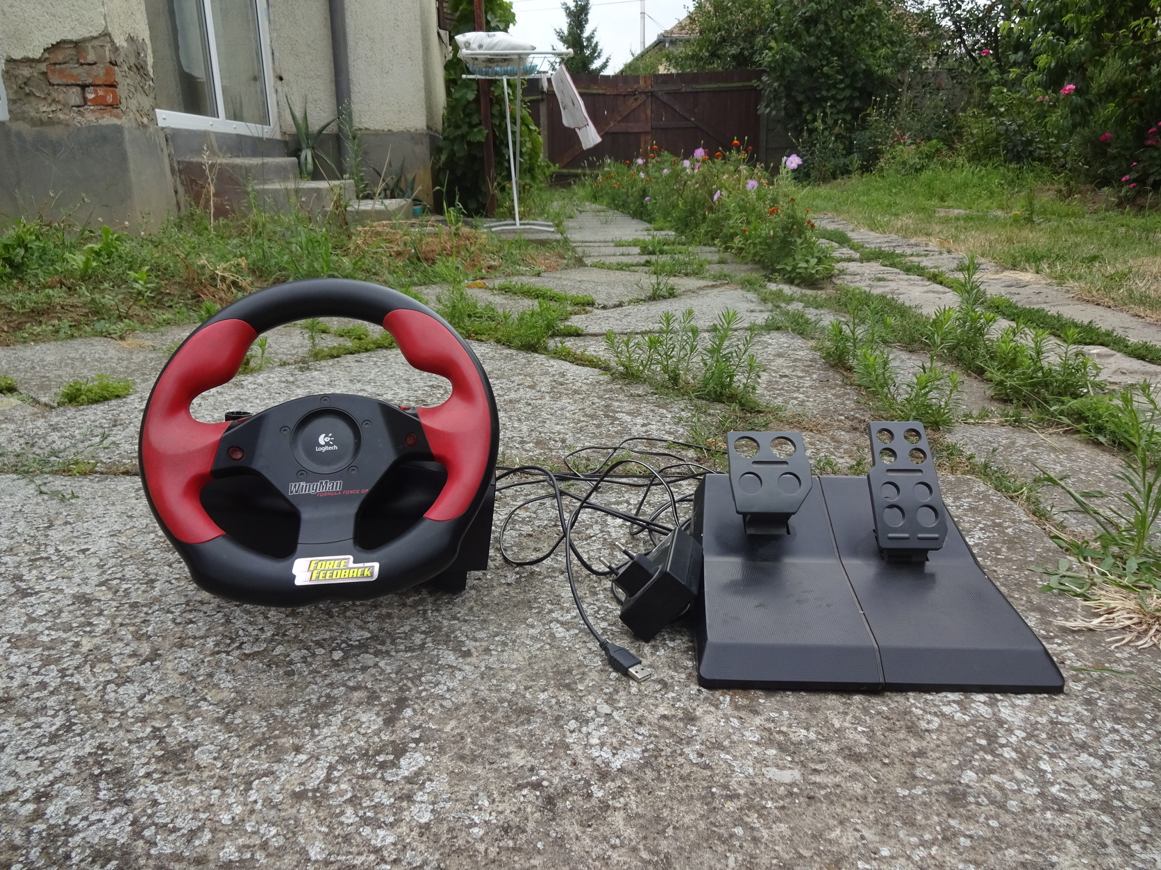 Logitech kormány és pedál - HardverApró