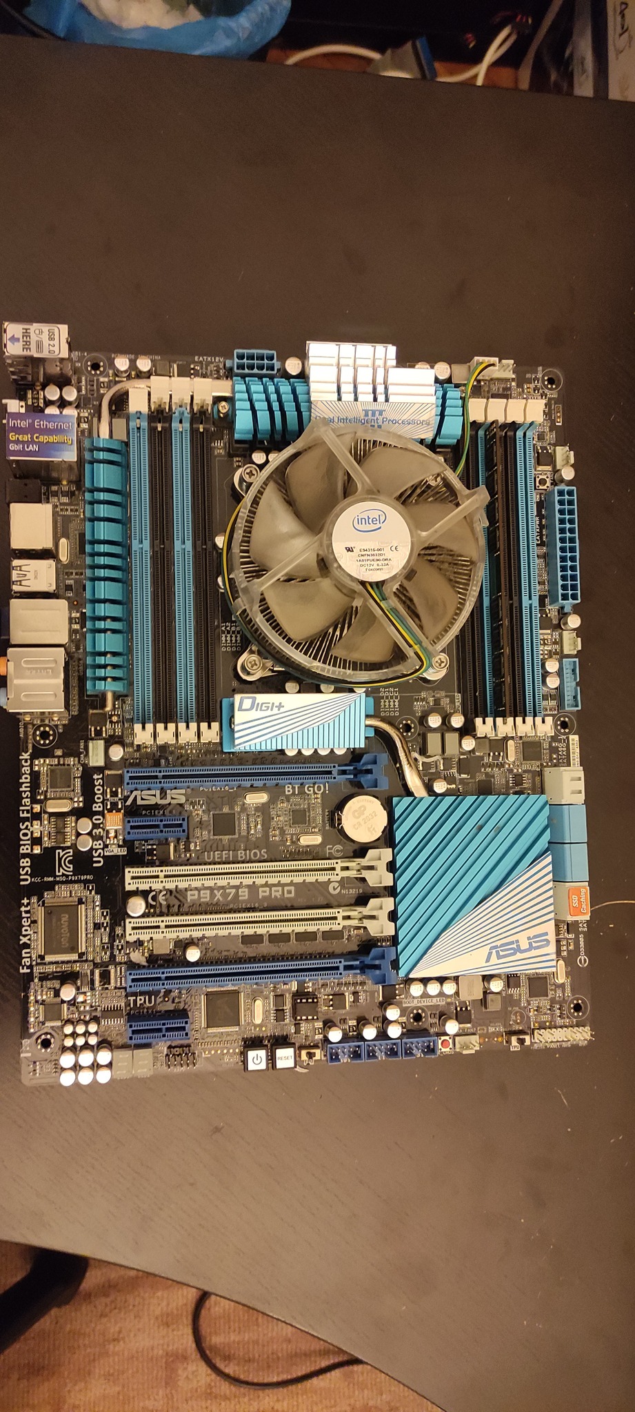 Asus P9X79 pro + I7-3820 + cpu hűtő használt - HardverApró