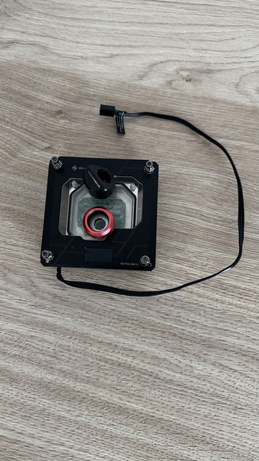 Barrow LGA 151X/X99/X299 vízhütö block LCD Temp Monitorral - HardverApró