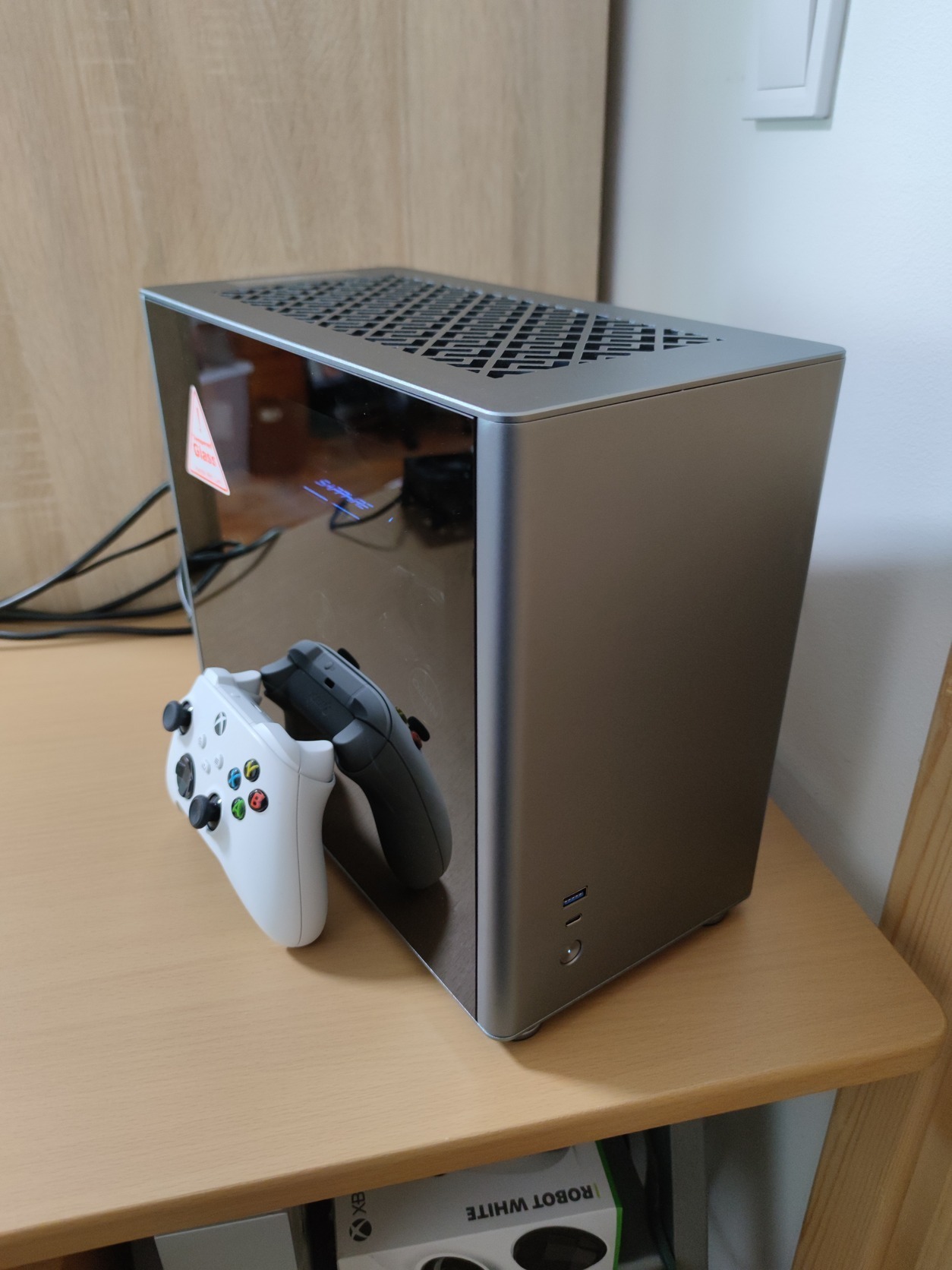 JONSBO A4 Mini ITX + Riser - HardverApró