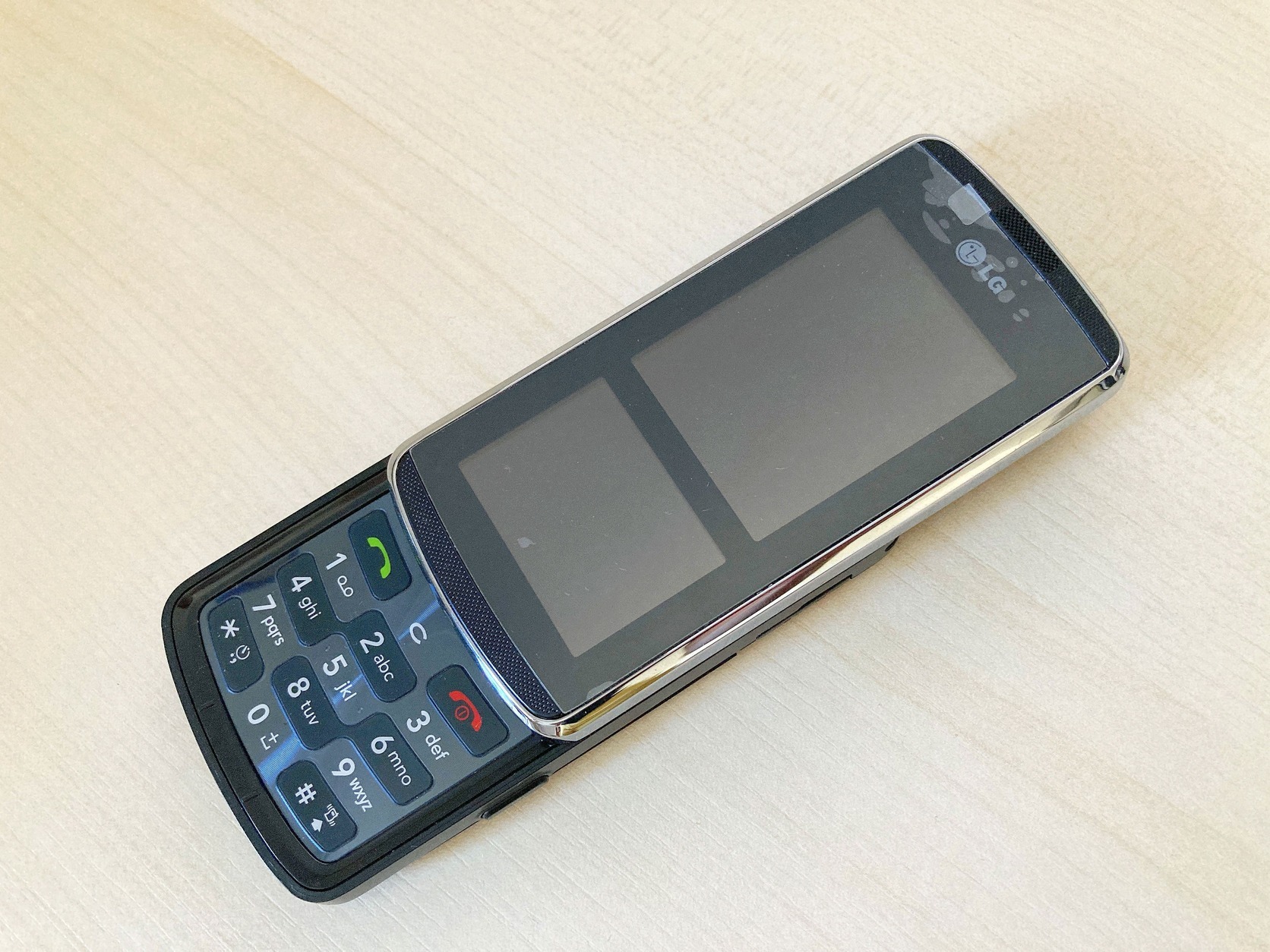LG KF600 - ÚJ - Dobozos - Osztott kijelző - Kettős képernyő - - HardverApró