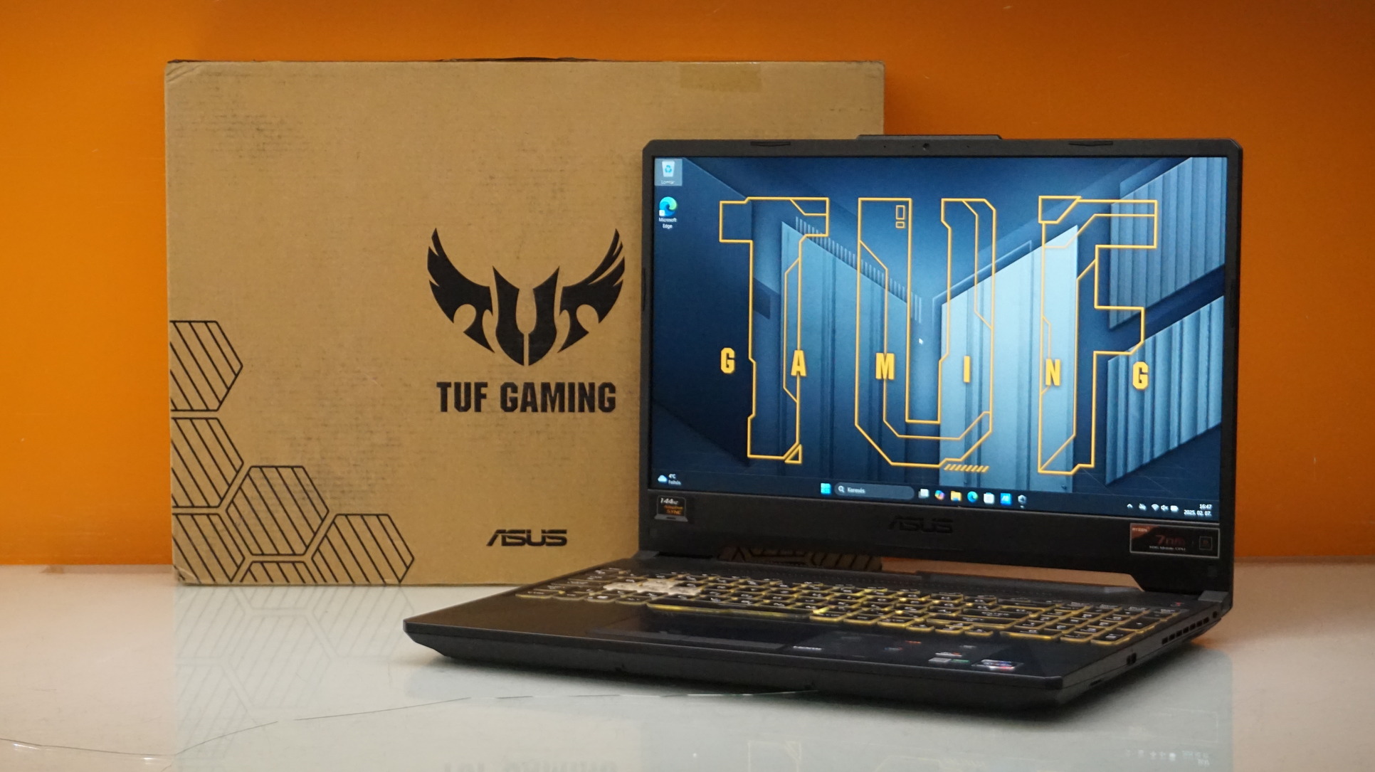Asus TUF FX506 - 15.6 IPS 144Hz / Ryzen 9-4900H / 16Gb DDR4 / 512Gb / GTX 1660 Ti 6Gb / HUN RGB ...