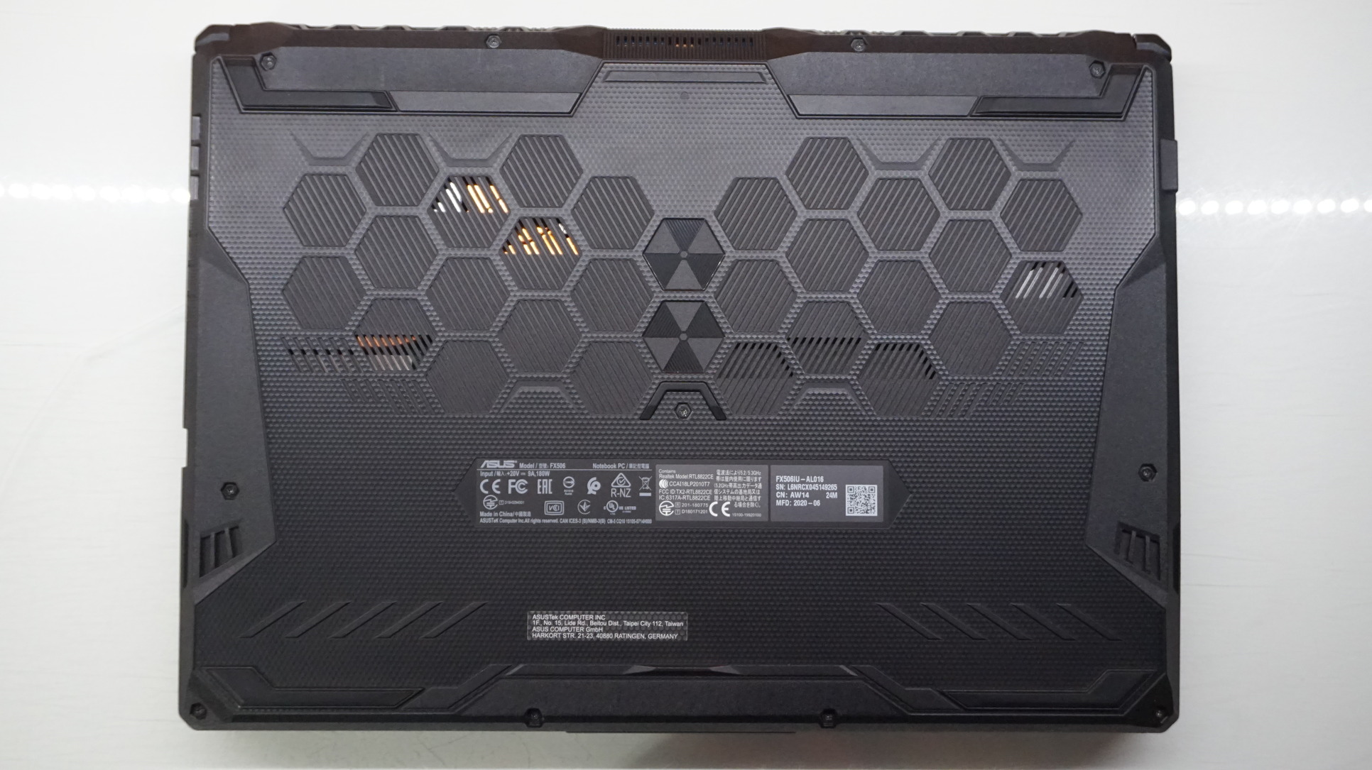 Asus TUF FX506 - 15.6 IPS 144Hz / Ryzen 9-4900H / 16Gb DDR4 / 512Gb / GTX 1660 Ti 6Gb / HUN RGB ...