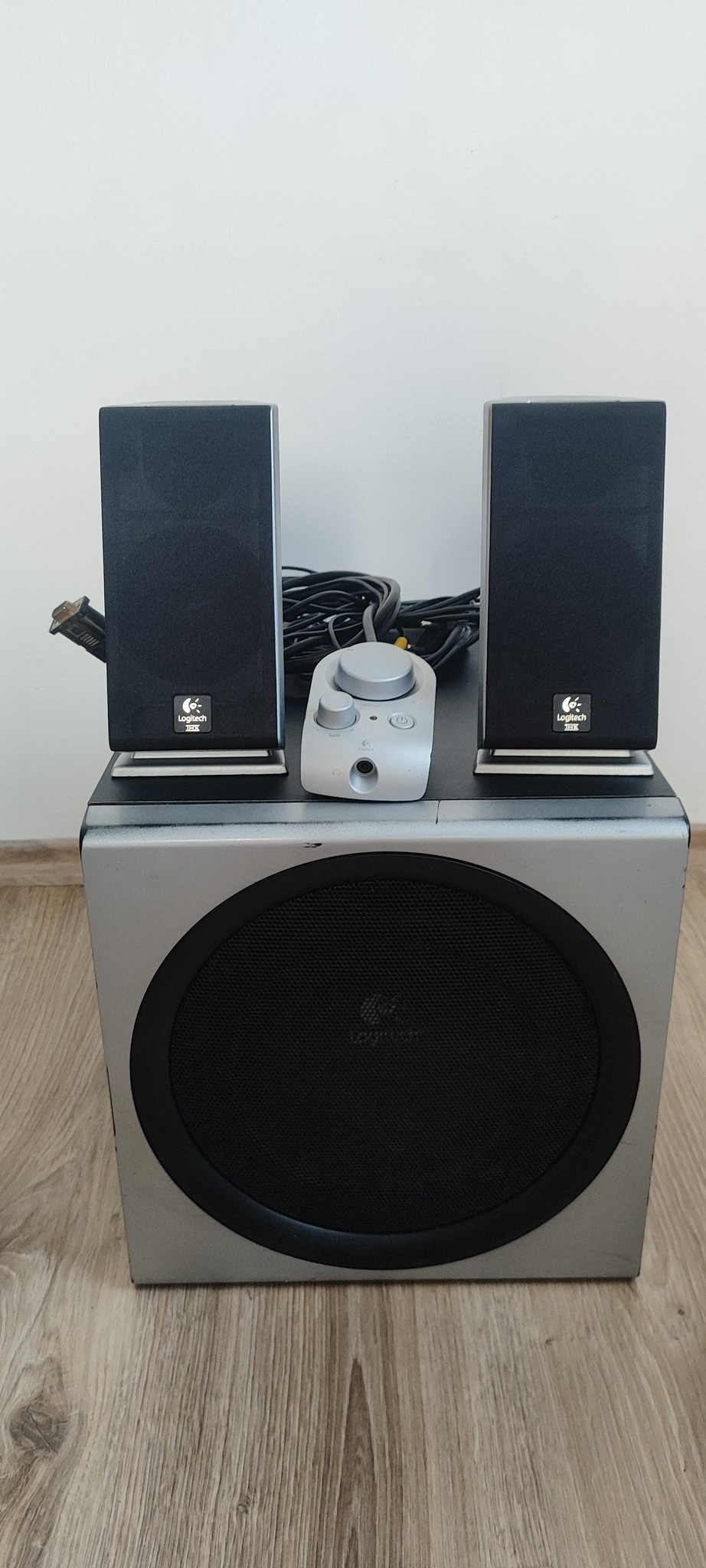 Logitech Z-2300 - HardverApró