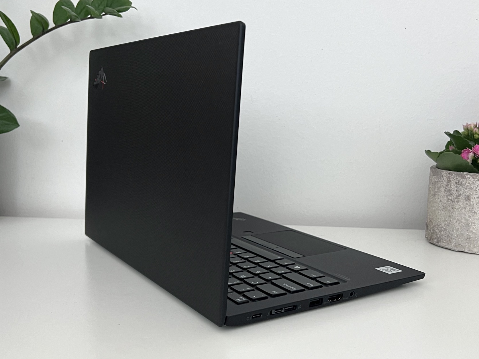 Lenovo X1 Carbon g7 UHD // i7-8665u // 16/256gb - Win11 - HardverApró