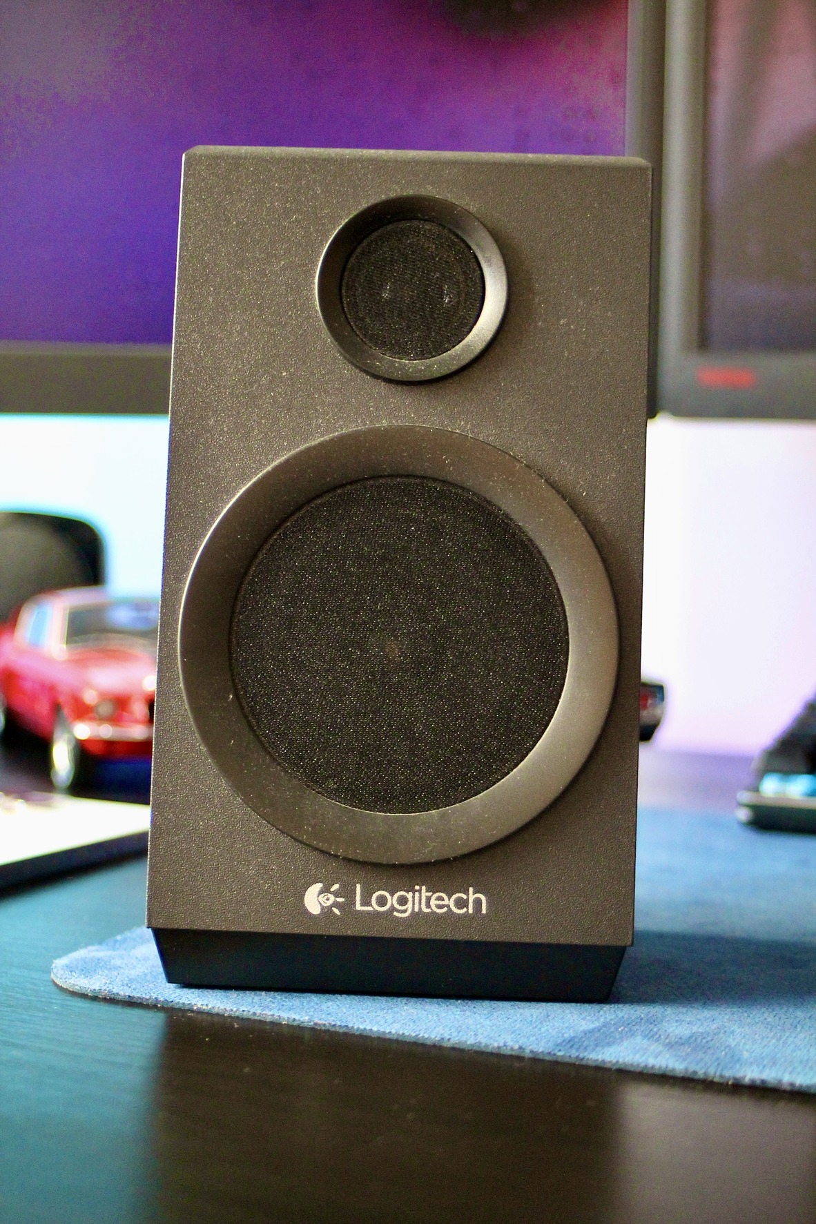 Logitech Z333 2.1 hangszóró szett - HardverApró