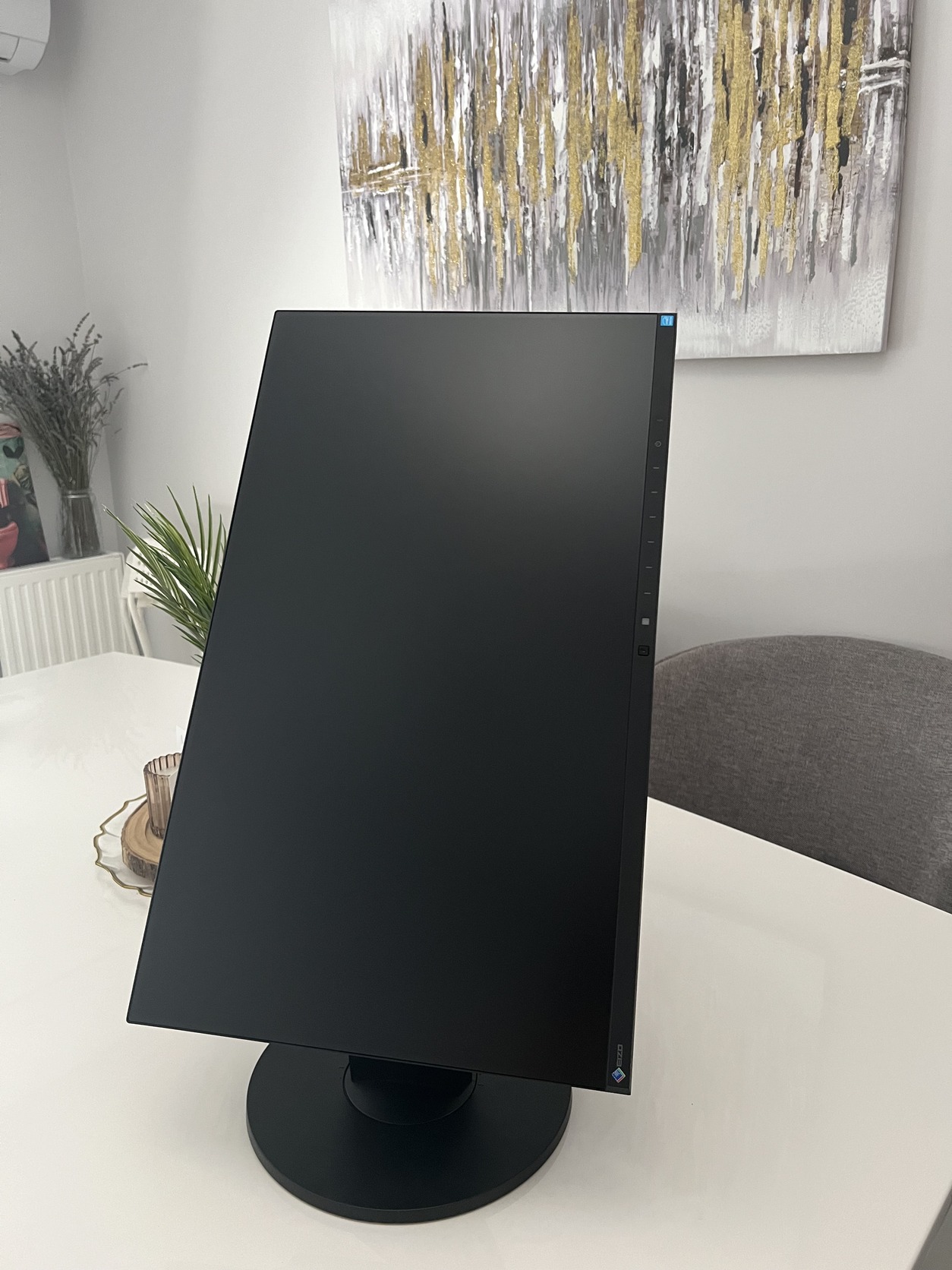 Eizo FlexScan EV2450 monitor - HardverApró