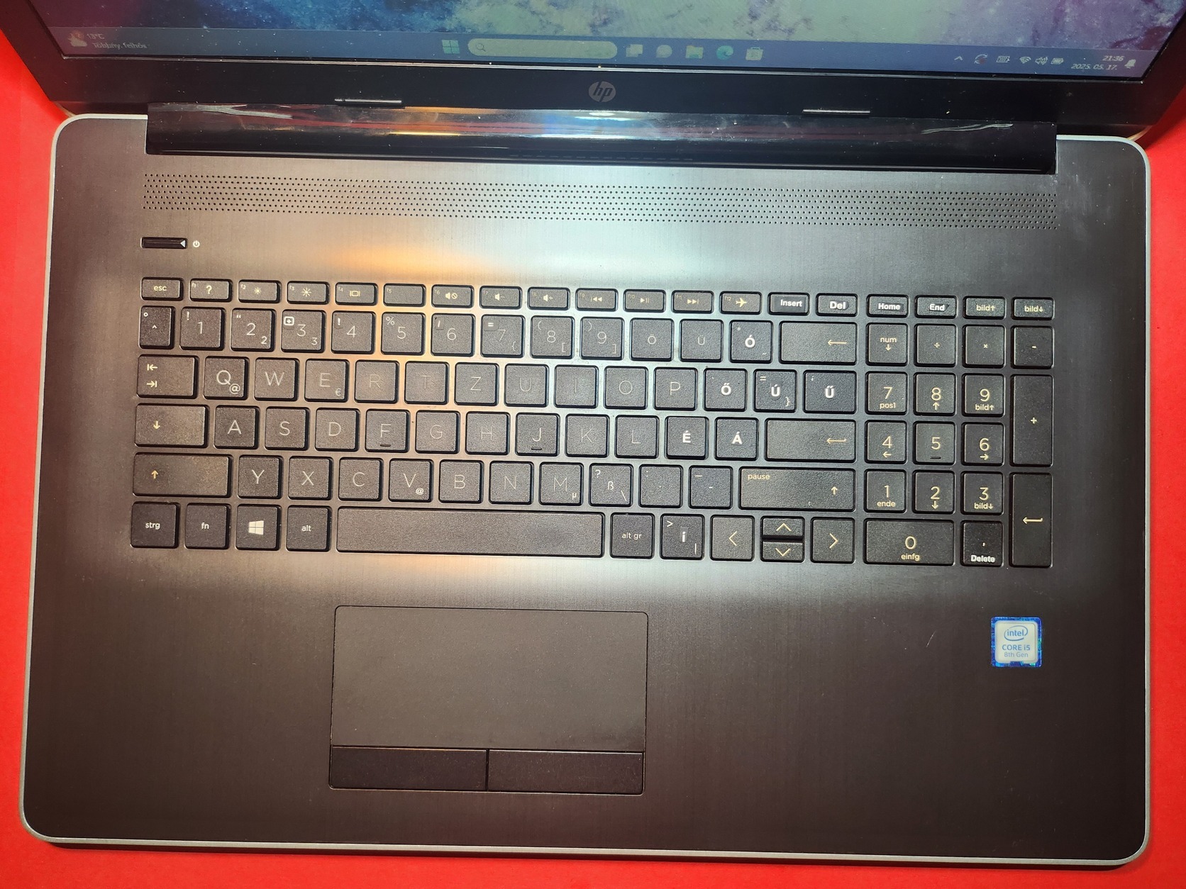 Nagyon szép 17,3-as HP ,8.gen.core i5 (8X4,0Ghz)8-32GB RAM,500GB-1TB ...