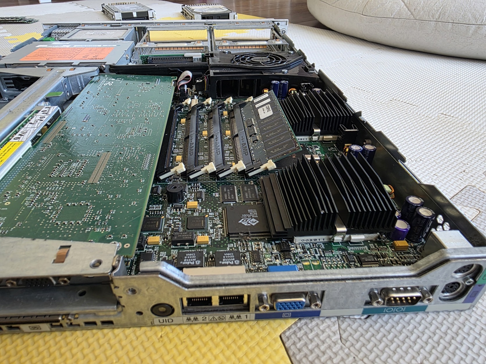 Kétprocesszoros Socket 370 Pentium 3 retro konfiguráció - HardverApró