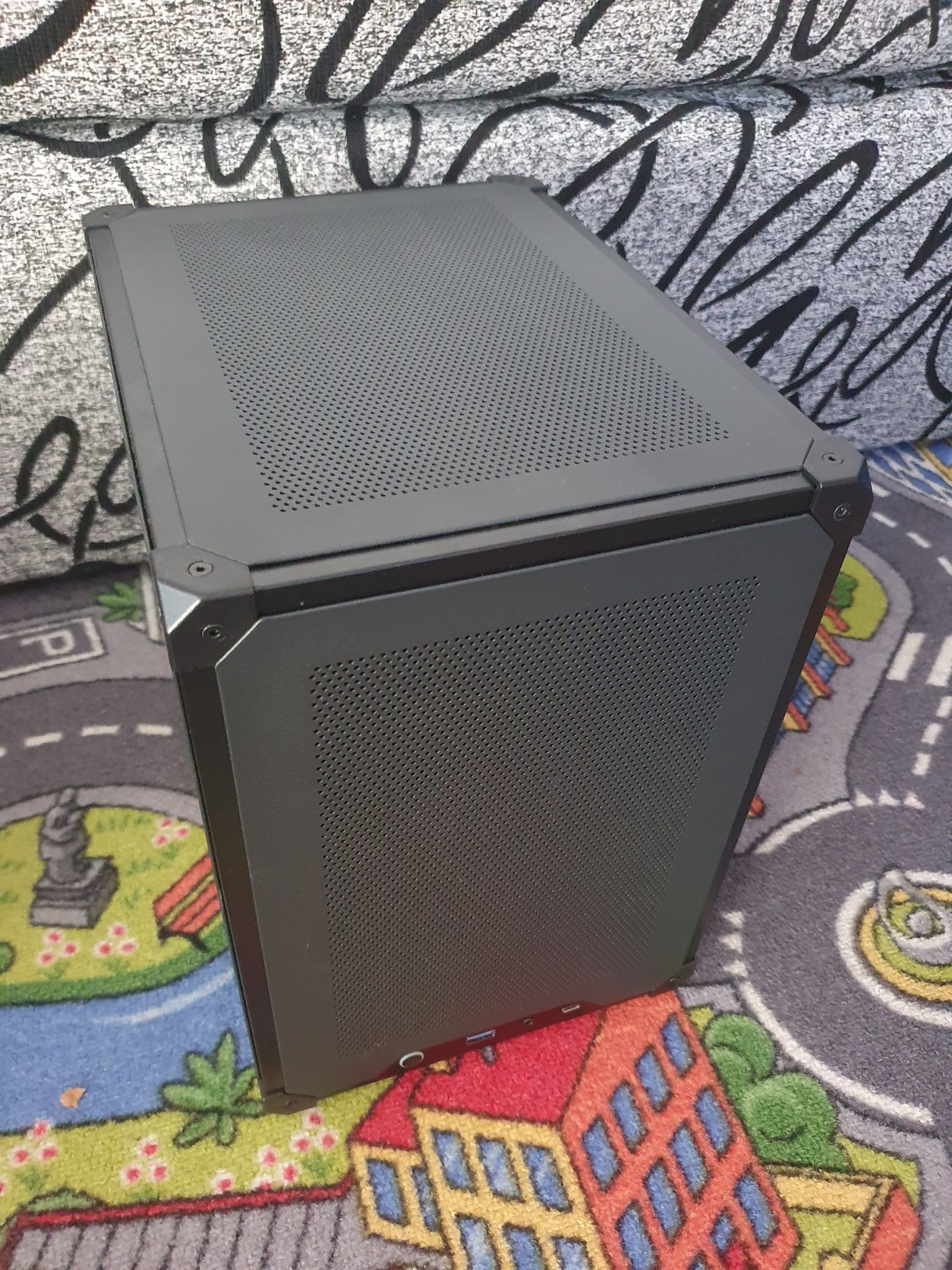 PC (i5-4590, RX570, 8GB...) - HardverApró