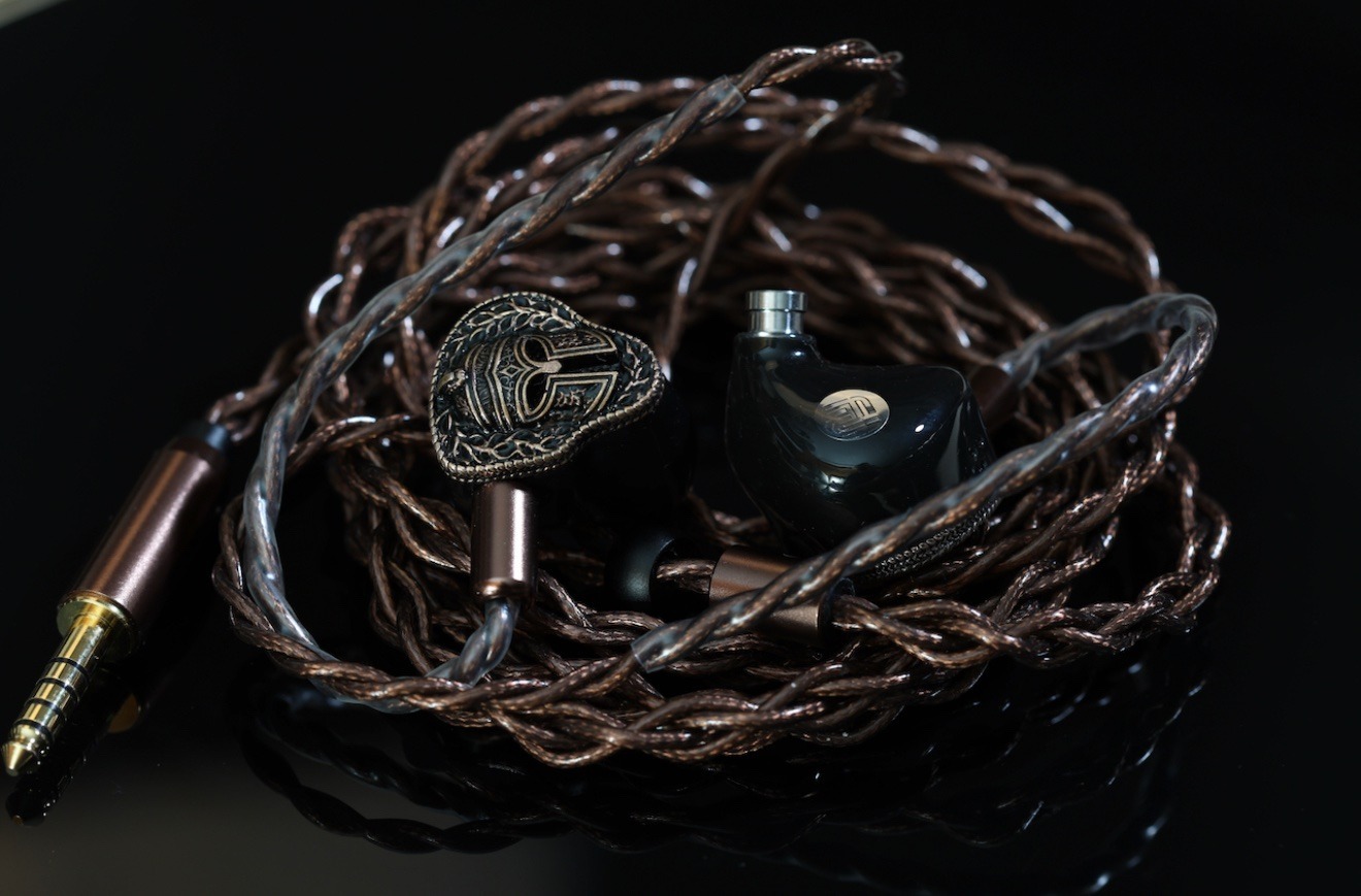 FlipEars Legion Tribrid Universal IEMs - HardverApró