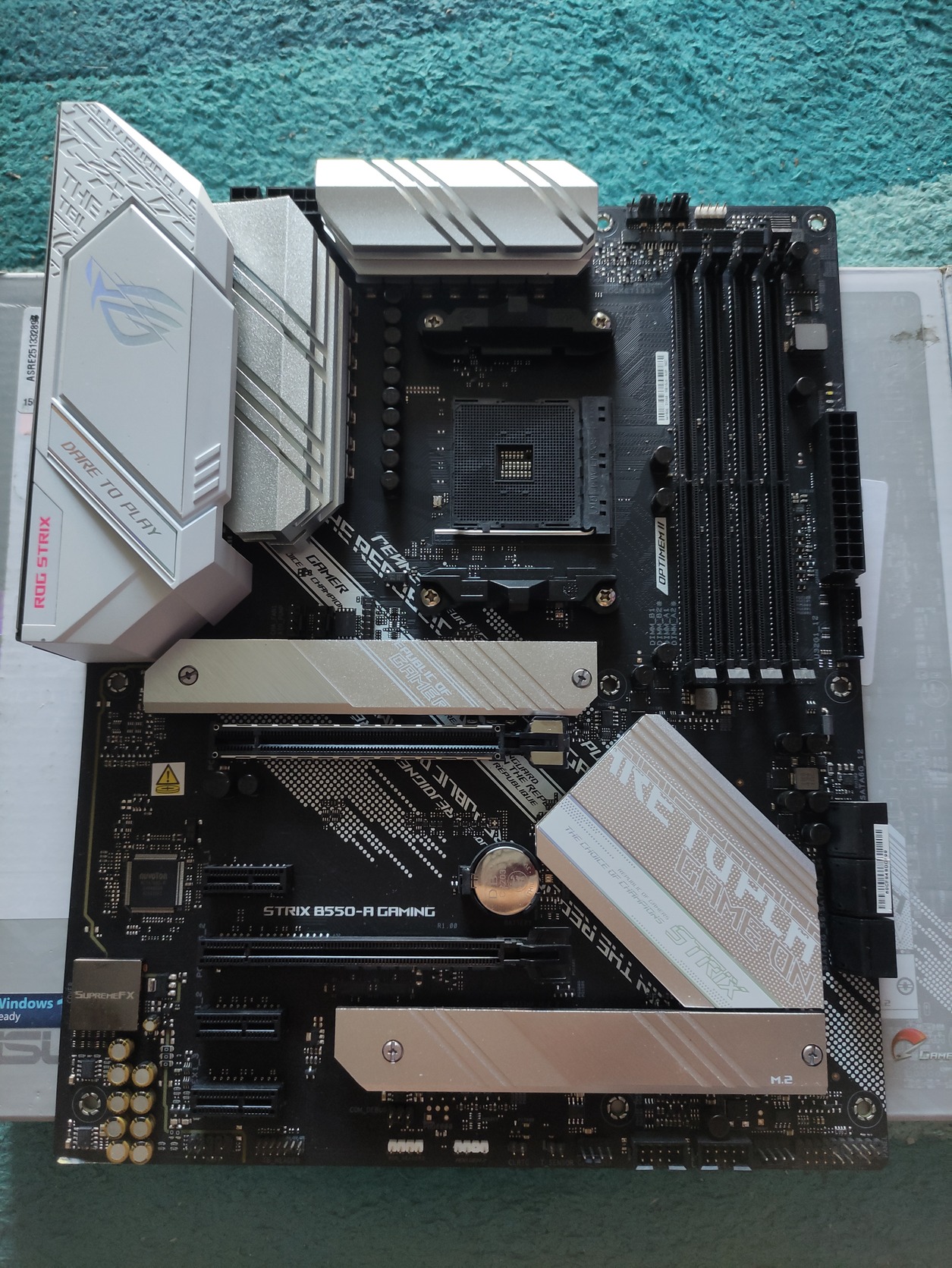 ASUS ROG STRIX B550-A GAMING AM4 alaplap - HardverApró