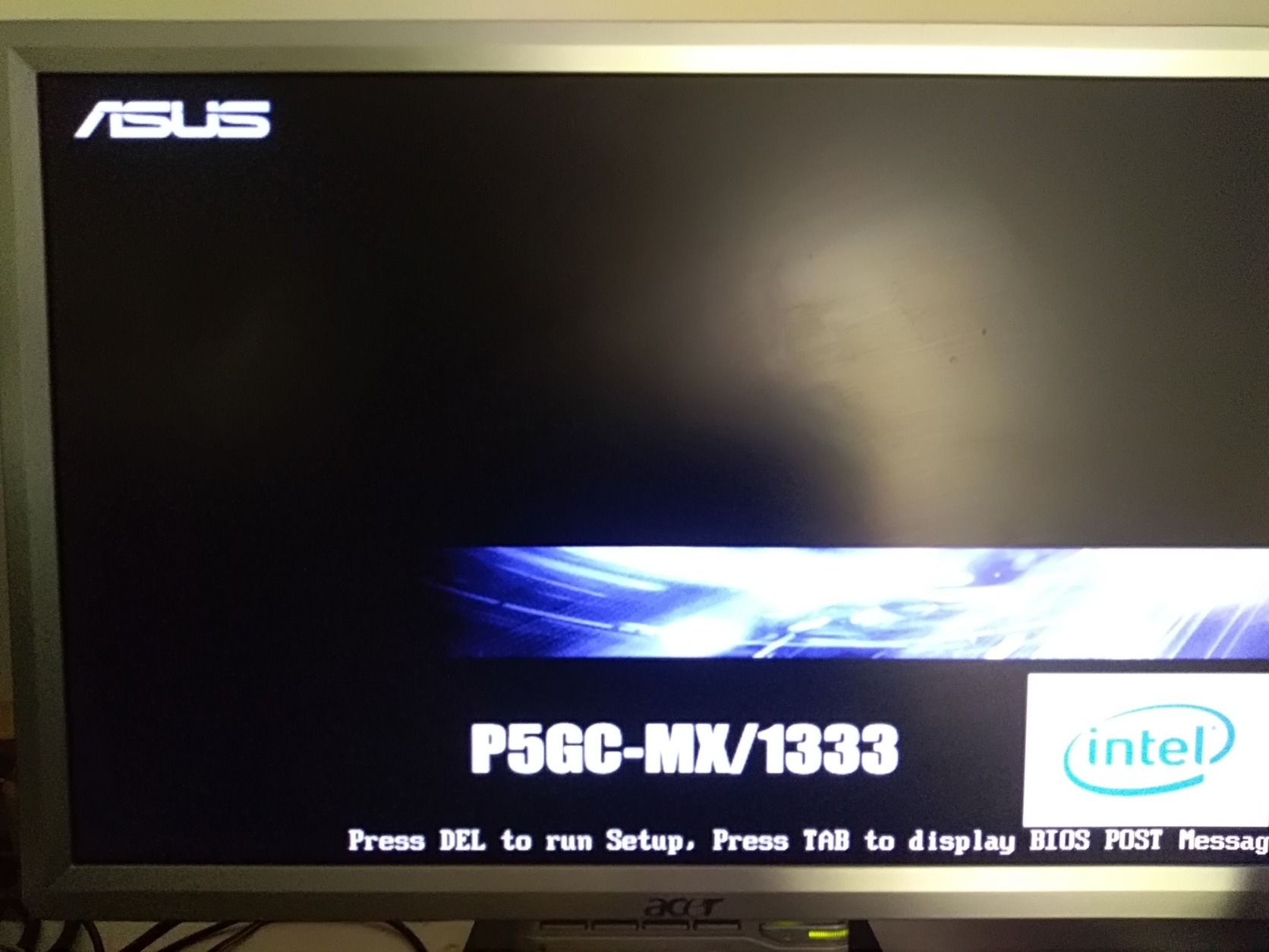 ASUS P5GC-MX/1333+Intel Core 2 Duo E4600 2400MHz - HardverApró
