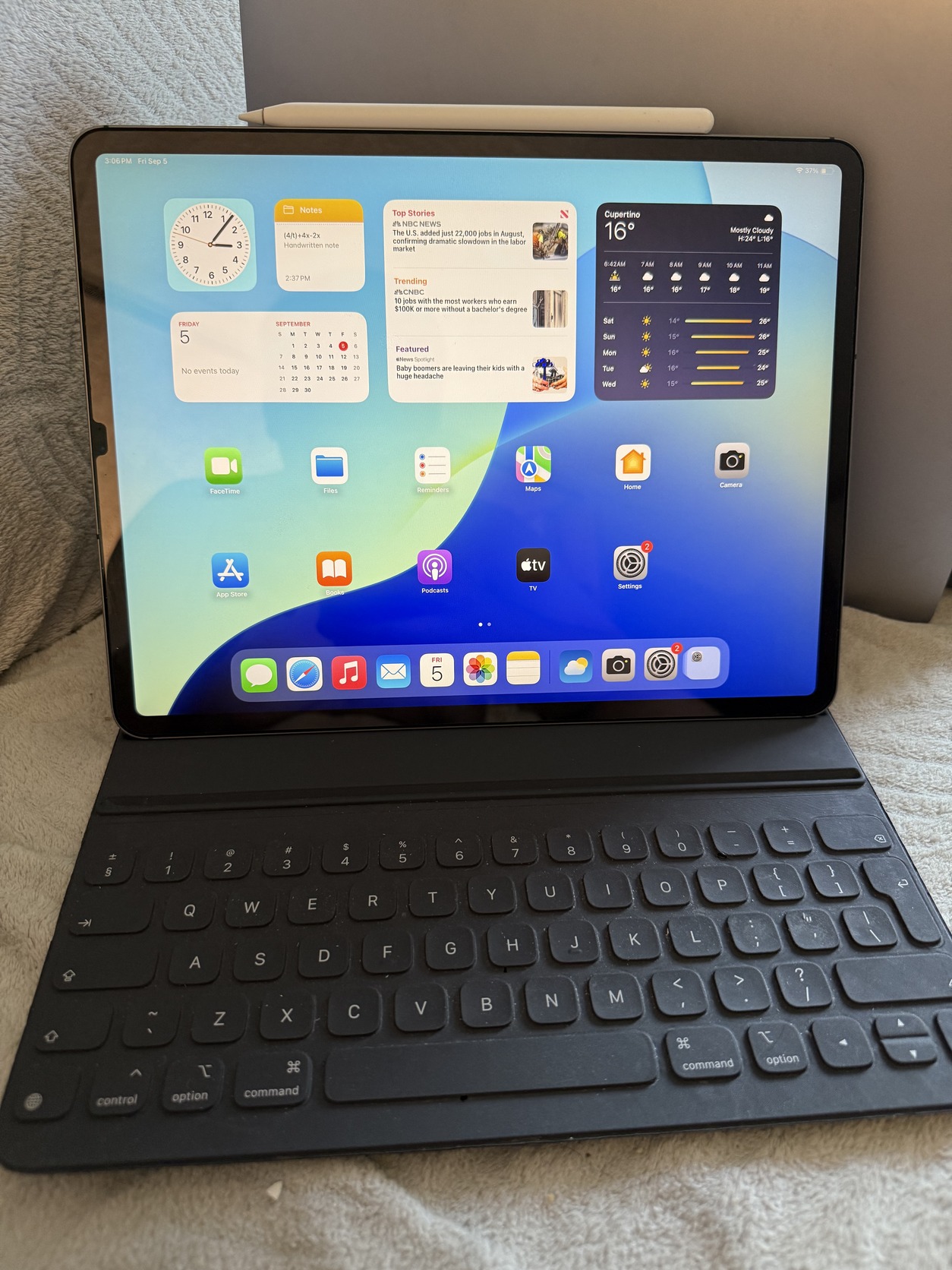 iPad Pro 3.gen, SIM, 512gb Apple Pencil 2 + Apple Smart Keyboard ...