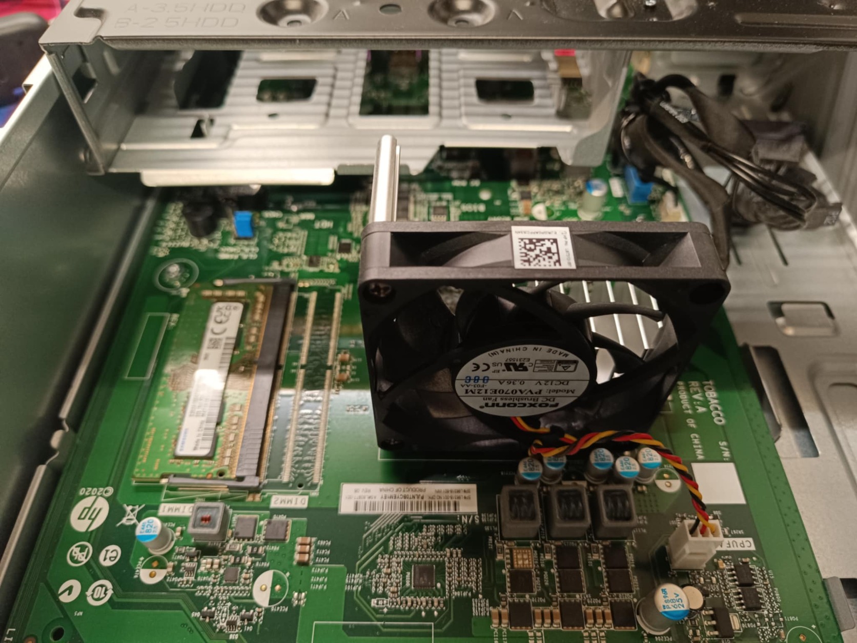 HP Slim Desktop TPC F127 SF, Ryzen 3 3250U, 8 GB RAM, 128 GB SSD ...