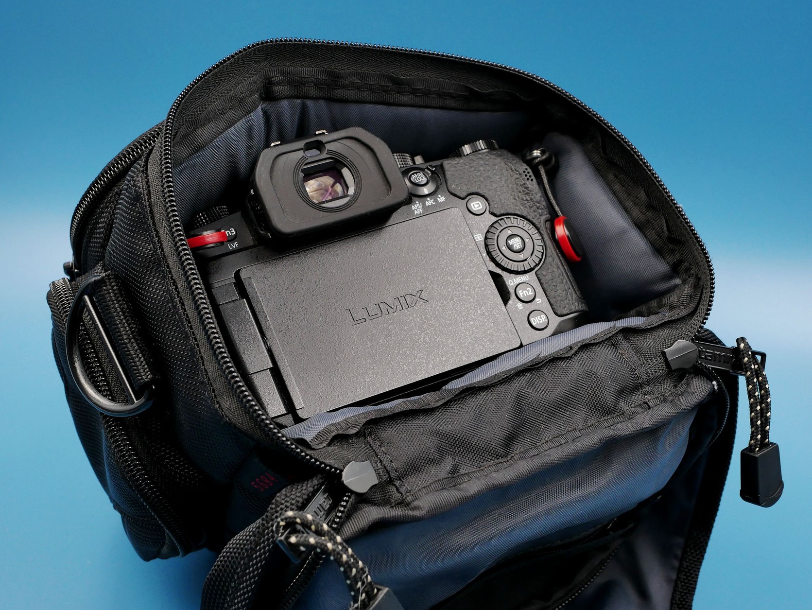 Tamrac 5684 Digital Zoom 4 fekete DSLR MILC fényképezőgép fotós kamera ...