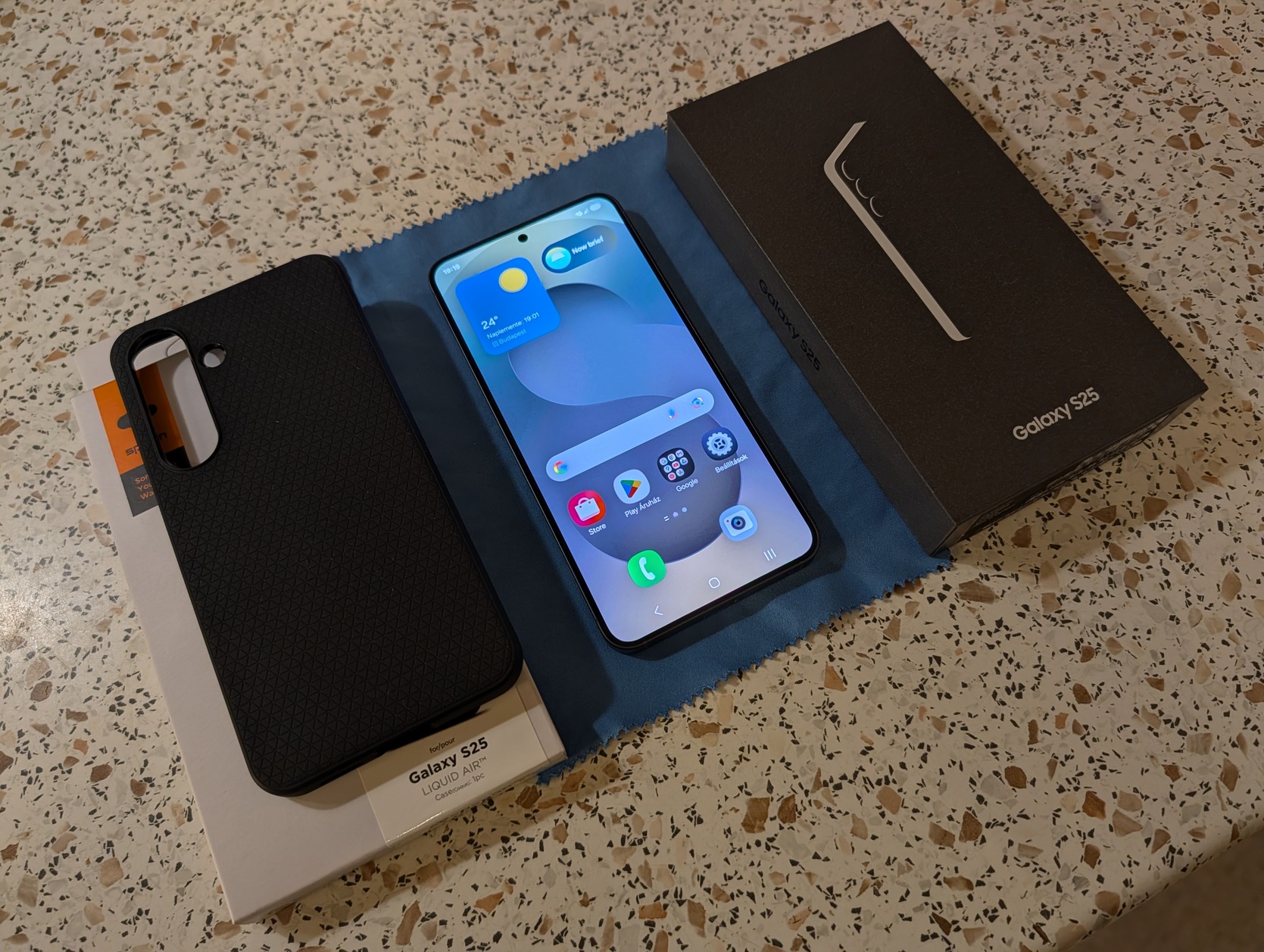 Samsung Galaxy S25 Blue Black 12/256 Gb - HardverApró