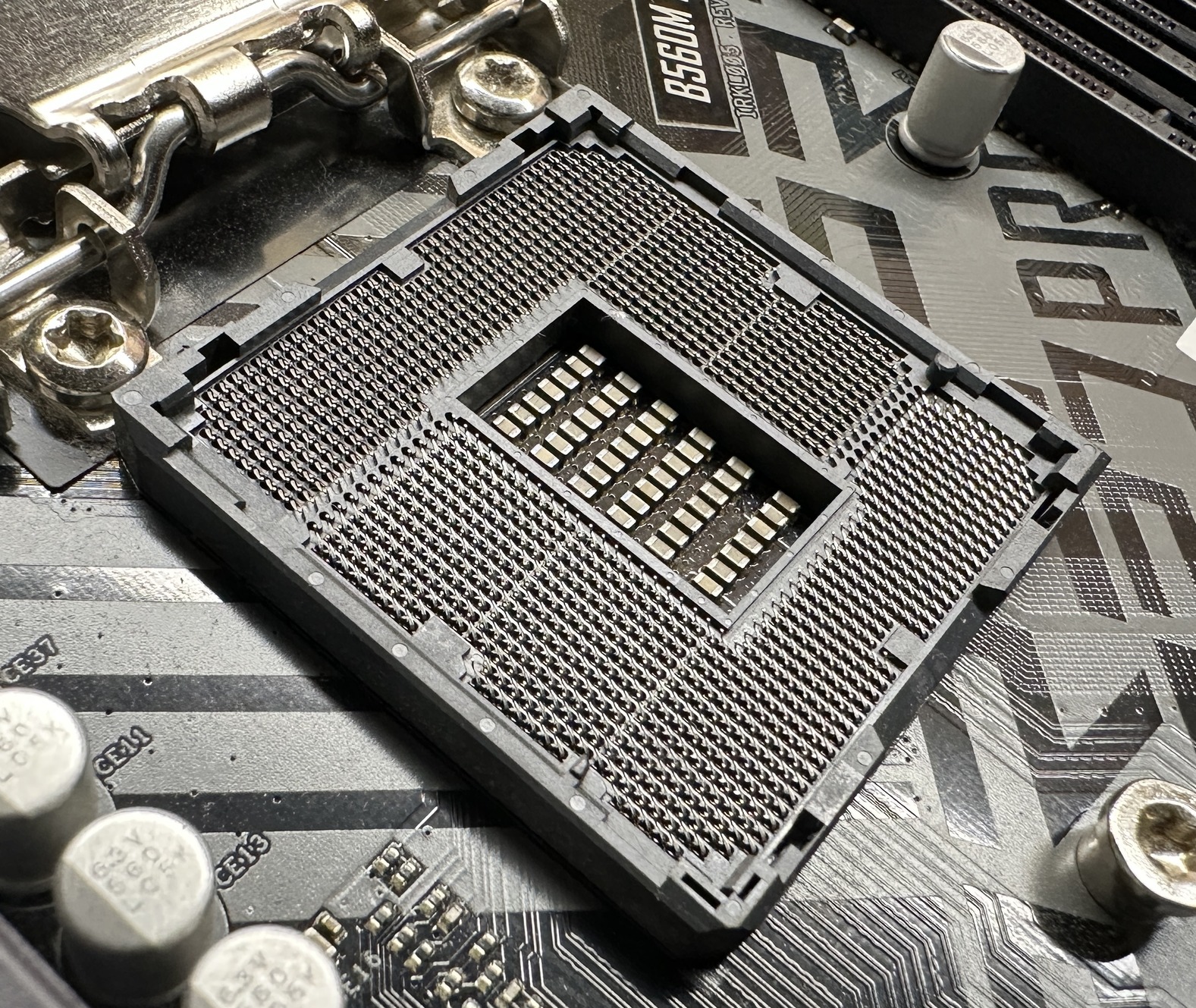 AsRock B560M-Pro4 eladó - HardverApró