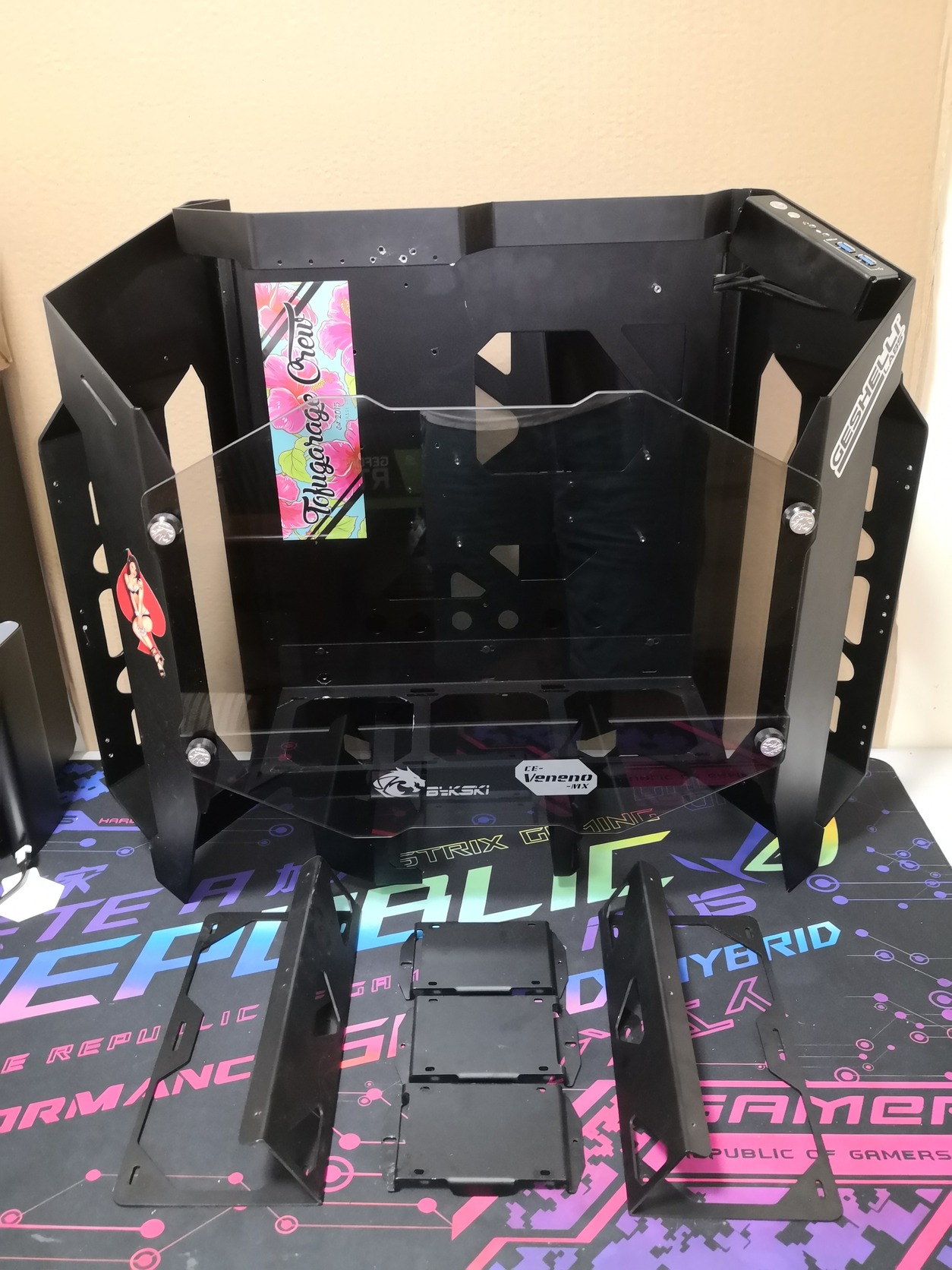 Bykski VENENO-MX + Aquacomputer aquaero 6 LT controller - HardverApró