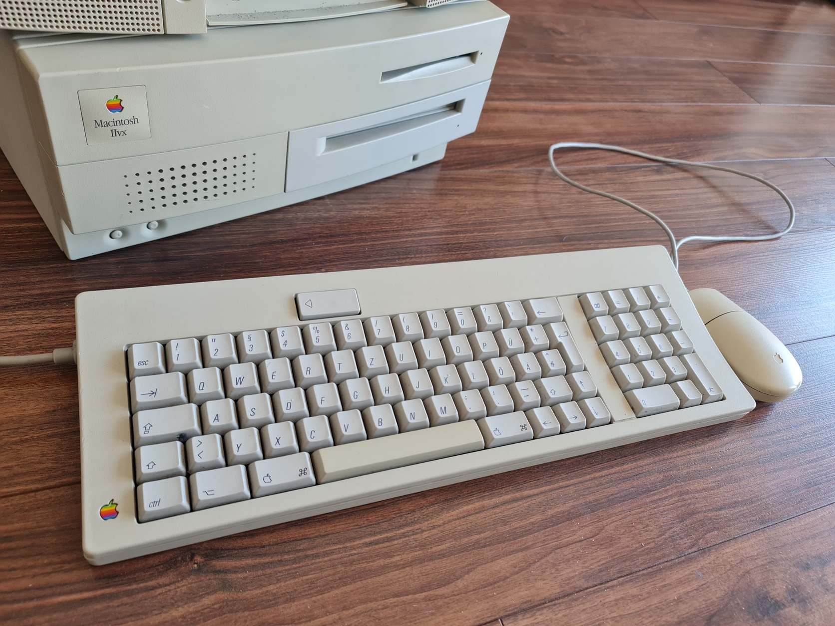 Retro, vintage Apple iMac Macintosh II, PowerMacintosh, Quadra950 ...