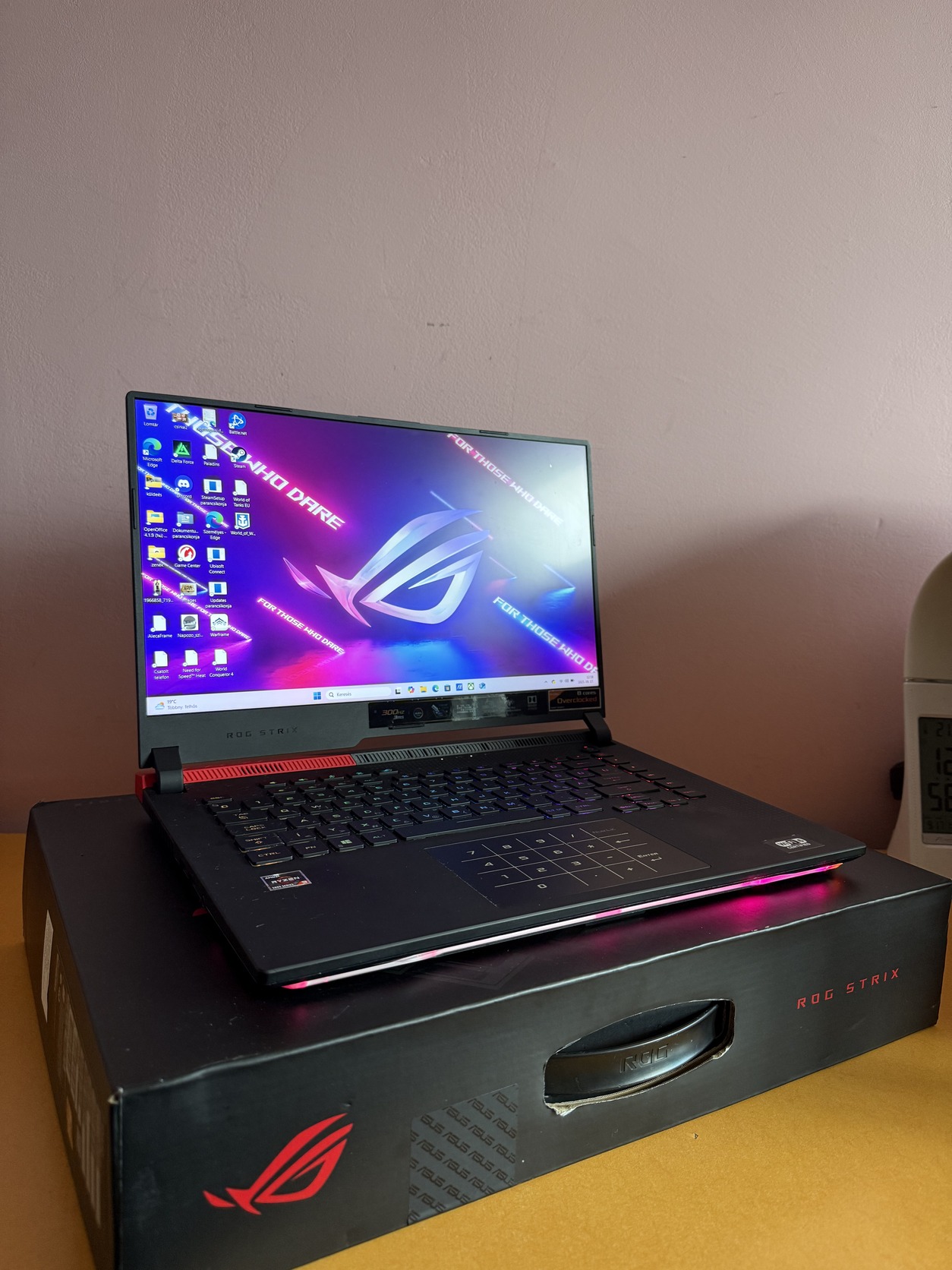 Dobozos Asus Rog Strix G513Q // Ryzen 9 5900HX // 32GB RAM // 1TB SSD ...