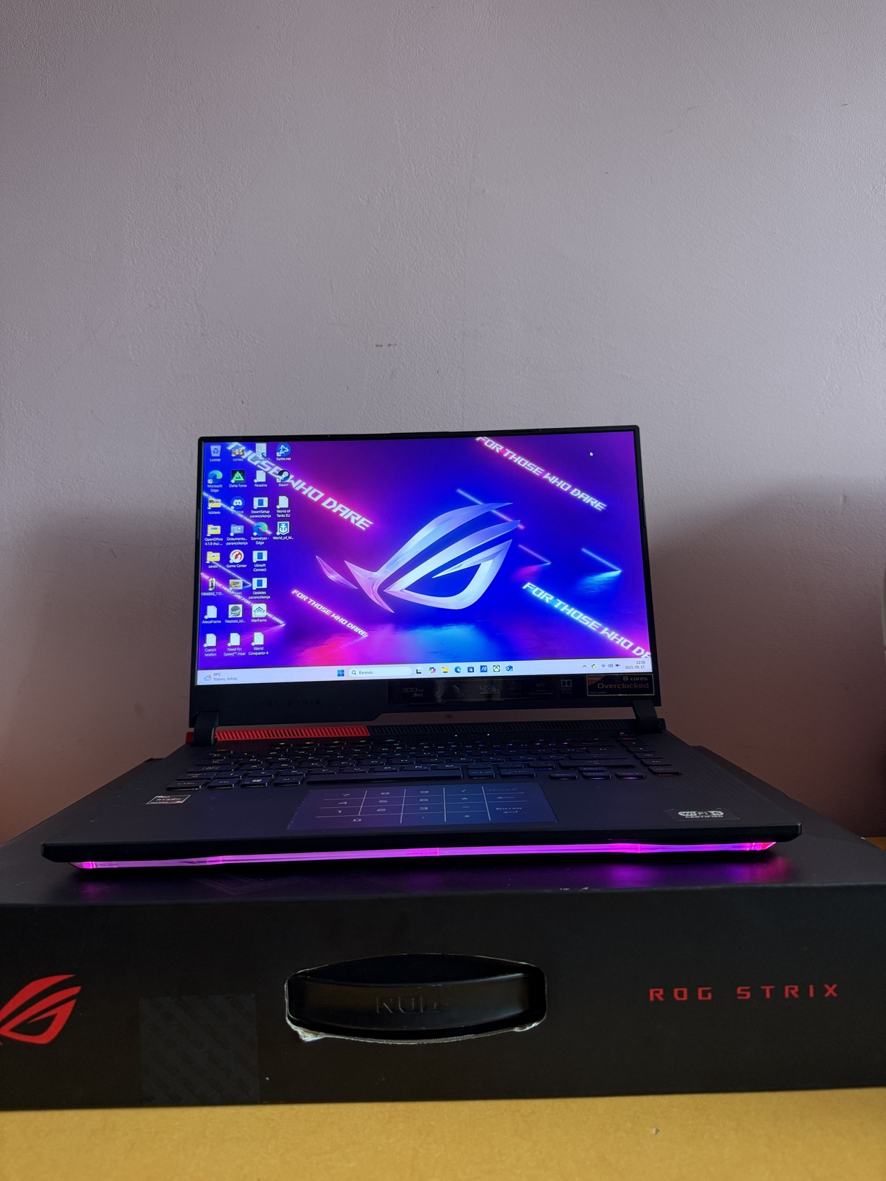 Dobozos Asus Rog Strix G513Q // Ryzen 9 5900HX // 32GB RAM // 1TB SSD ...