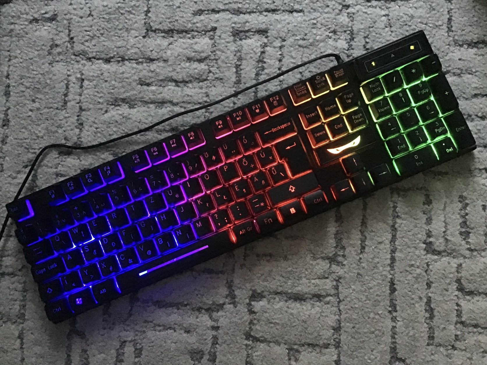 Háttérvilágítású gamer billentyűzet, keyboard, ÚJ! - HardverApró