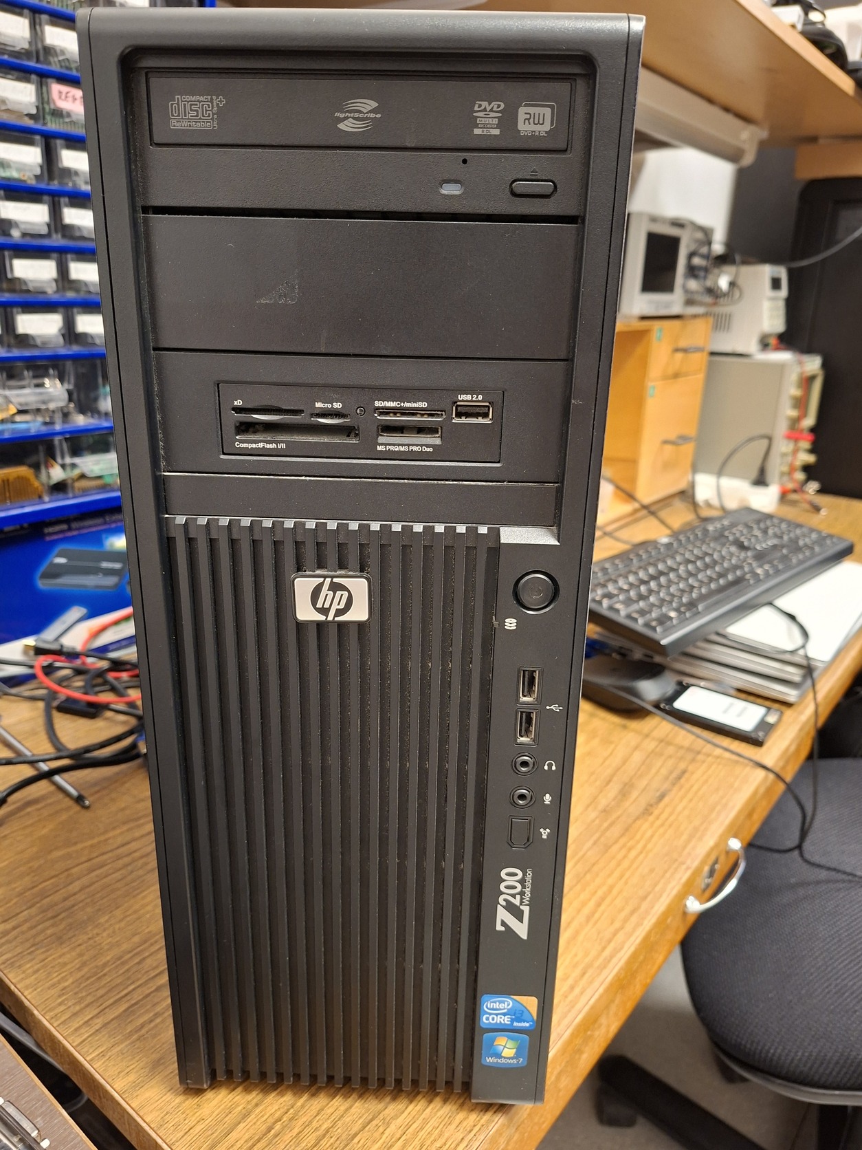 HP Z200 Workstation i5 650 cpu/ 4GB DDR3 - HardverApró