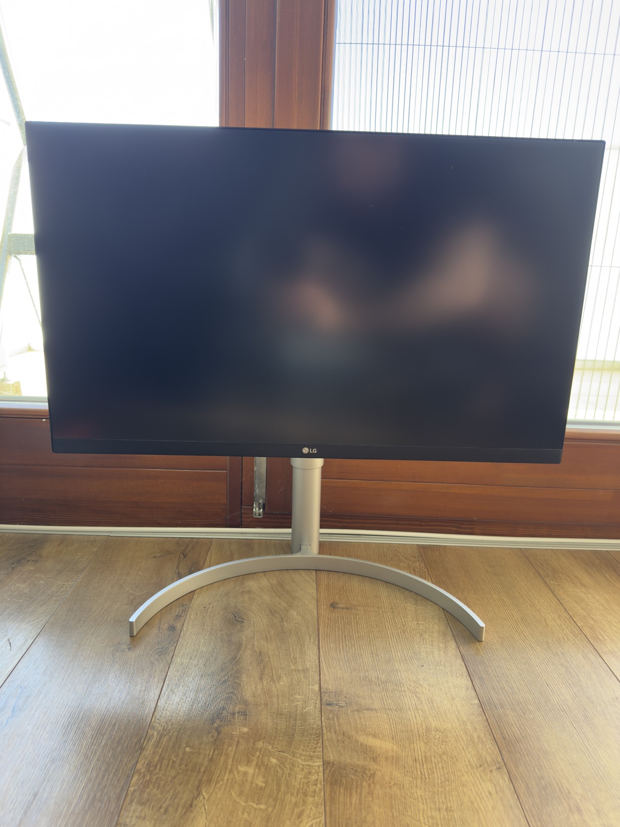 Használt LG 27"UL850 UHD 4K Monitor - HardverApró