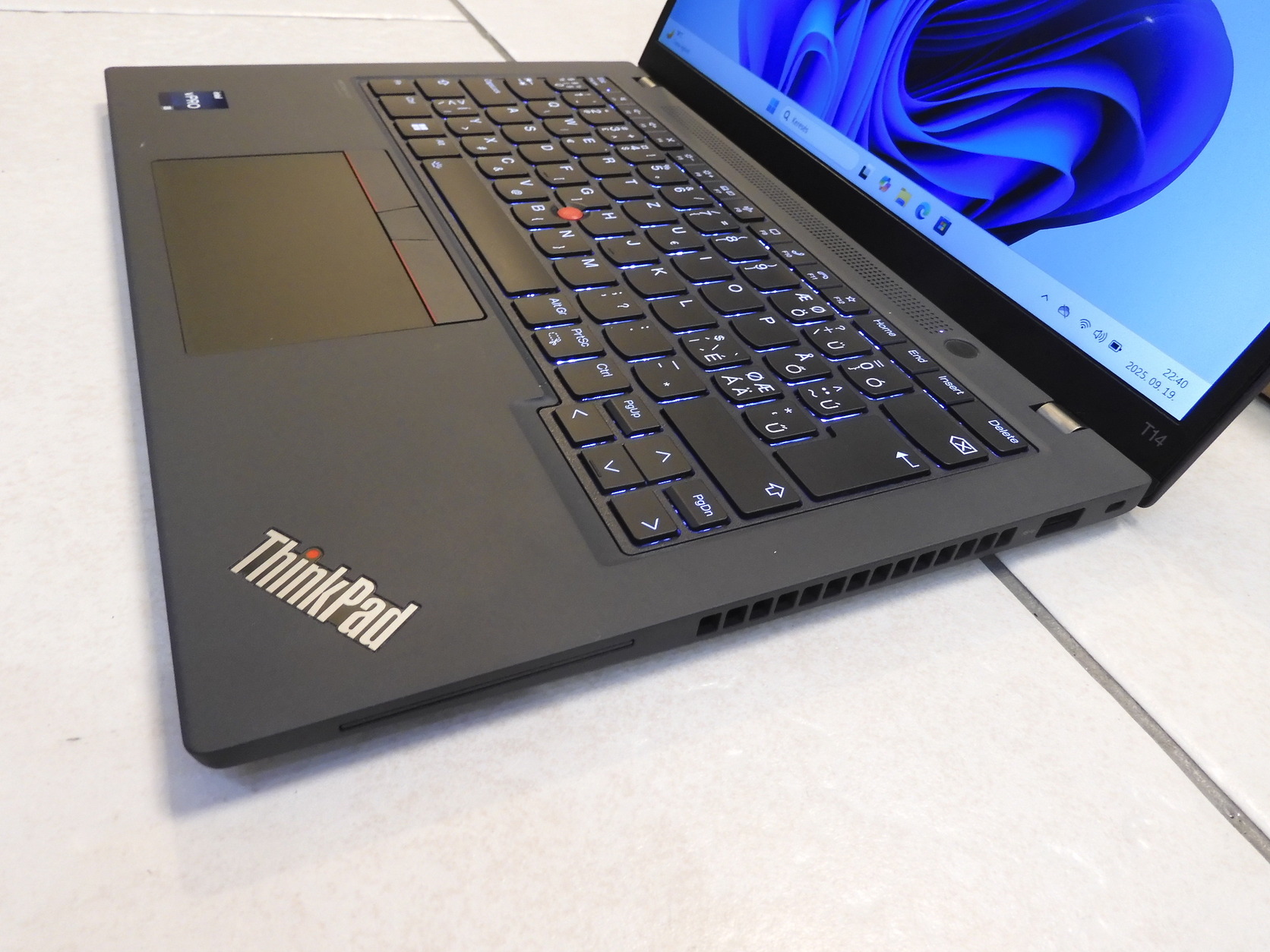 Szép! Lenovo Thinkpad T14 G3 Golyóálló Üzleti Érintős Laptop 14" -50% ...