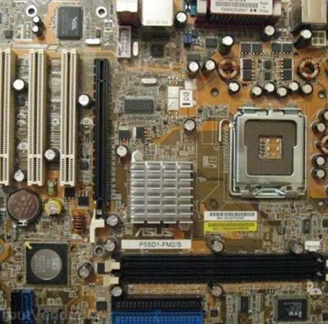 Alaplapok, félgépek - HardverApró