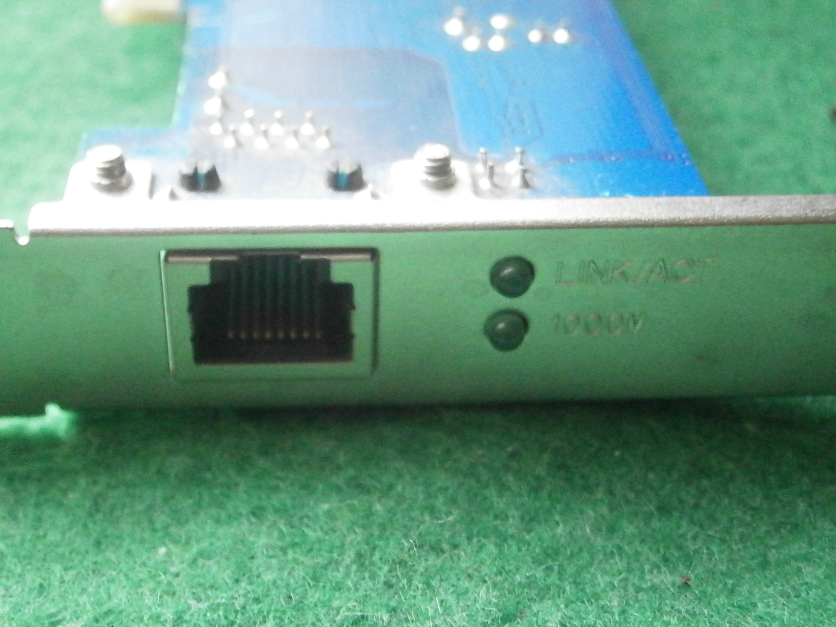 Eladó egy Realtek RTL 8169S-32 10/100/1000 MB/S PCI ethernet hálózati ...