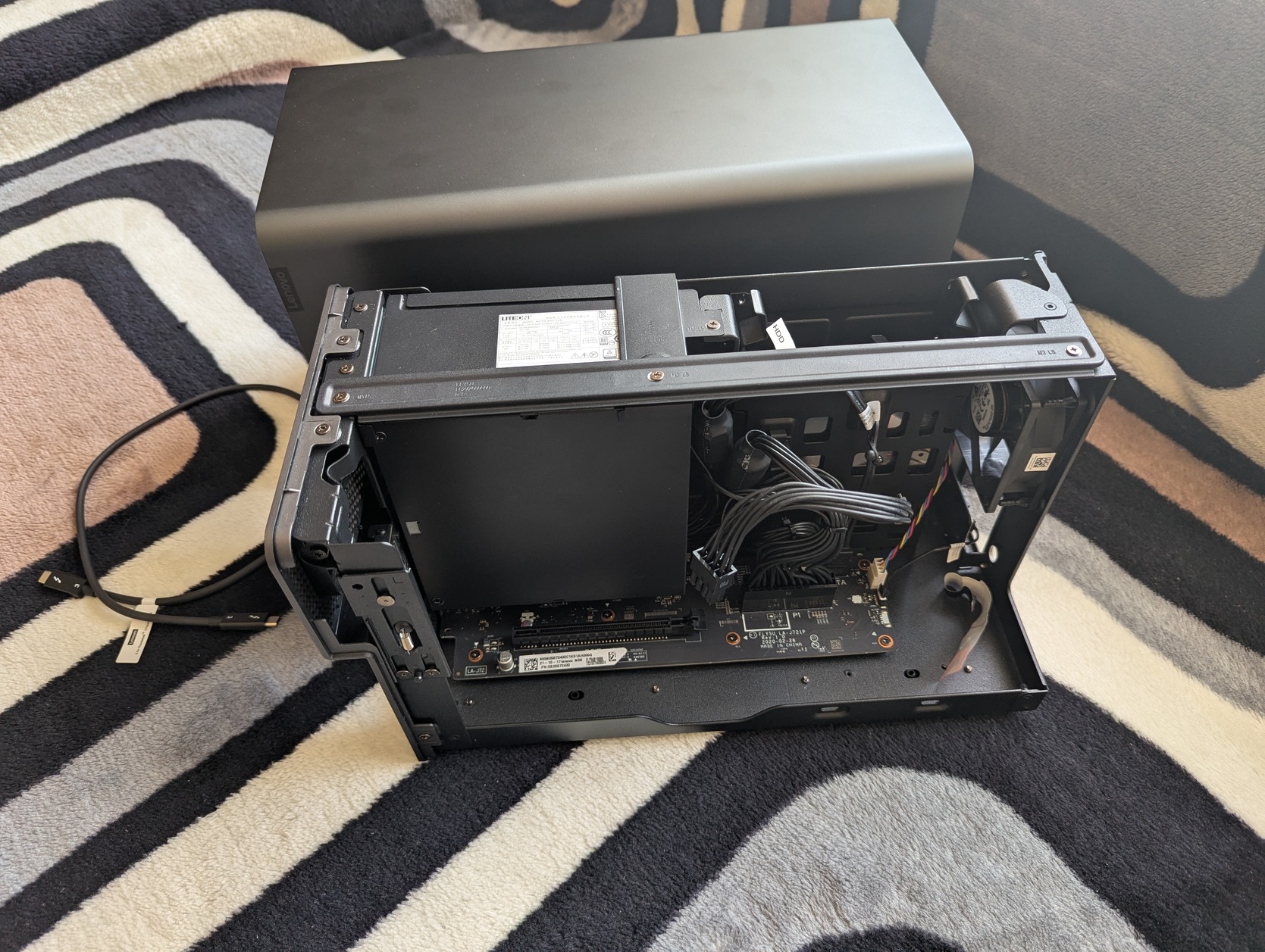 Lenovo Legion BoostStation - Thunderbolt EGPU ház - ELADVA, értékelére ...