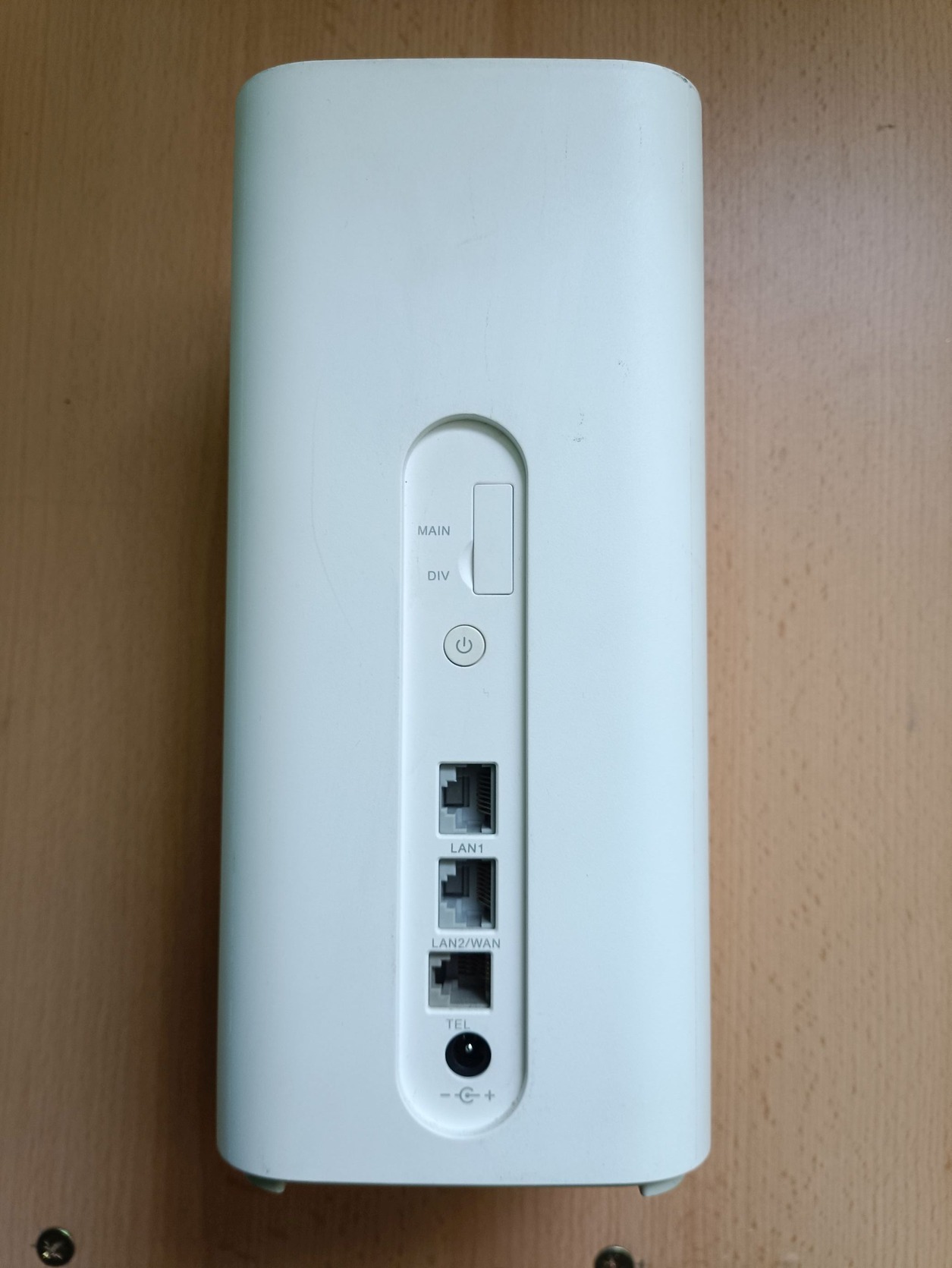 Huawei B818 4G Cat19 SIM kártyás wifi router, kártyafüggetlen - HardverApró