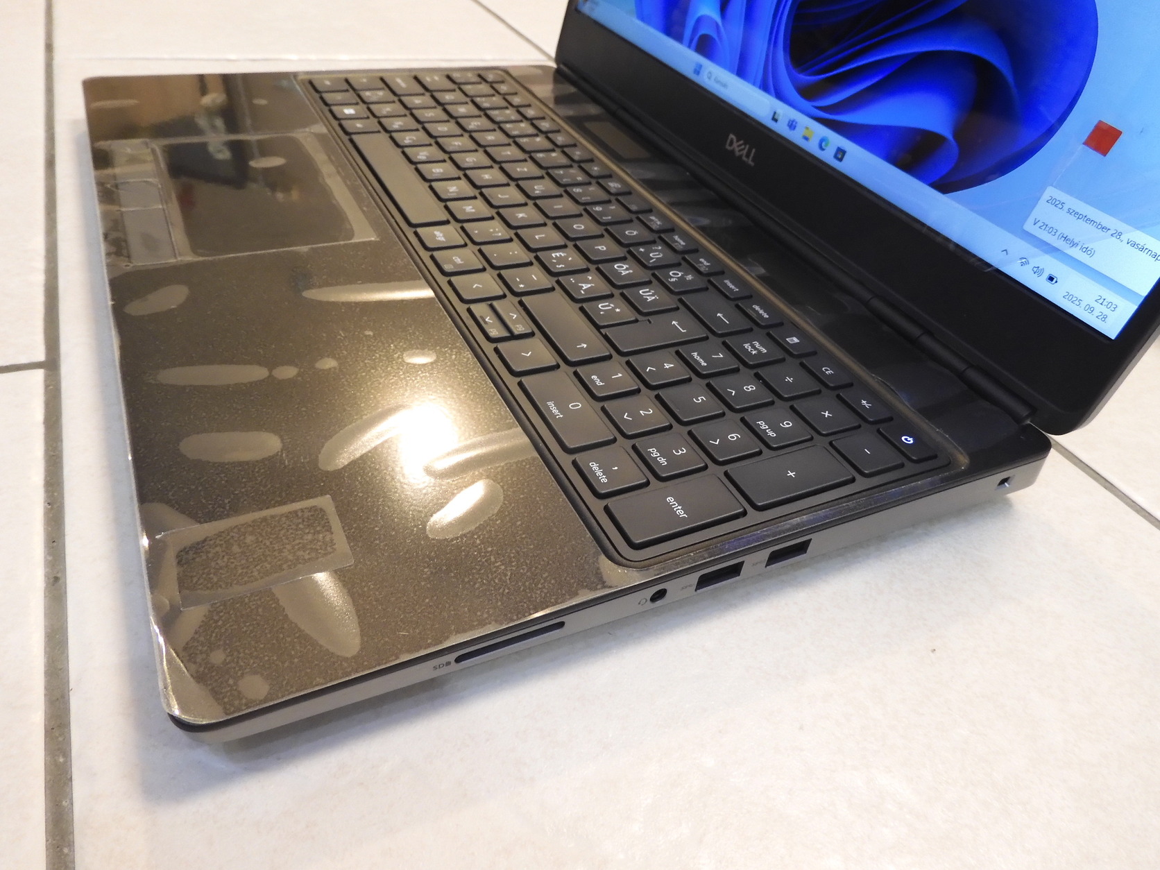 OHH! Dell Precision 7560 Tervező Vágó Laptop -70% 15,6 i9-11950H 64/1TB ...