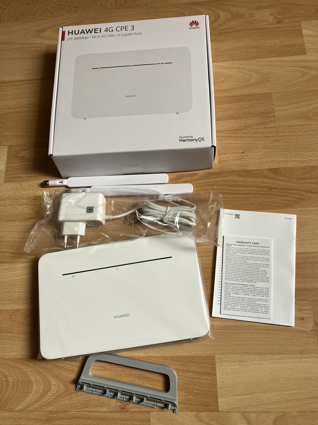 Huawei B535-232a 4G / 4G+ LTE Cat7 Sim kártyás WIFI router hotspot ...