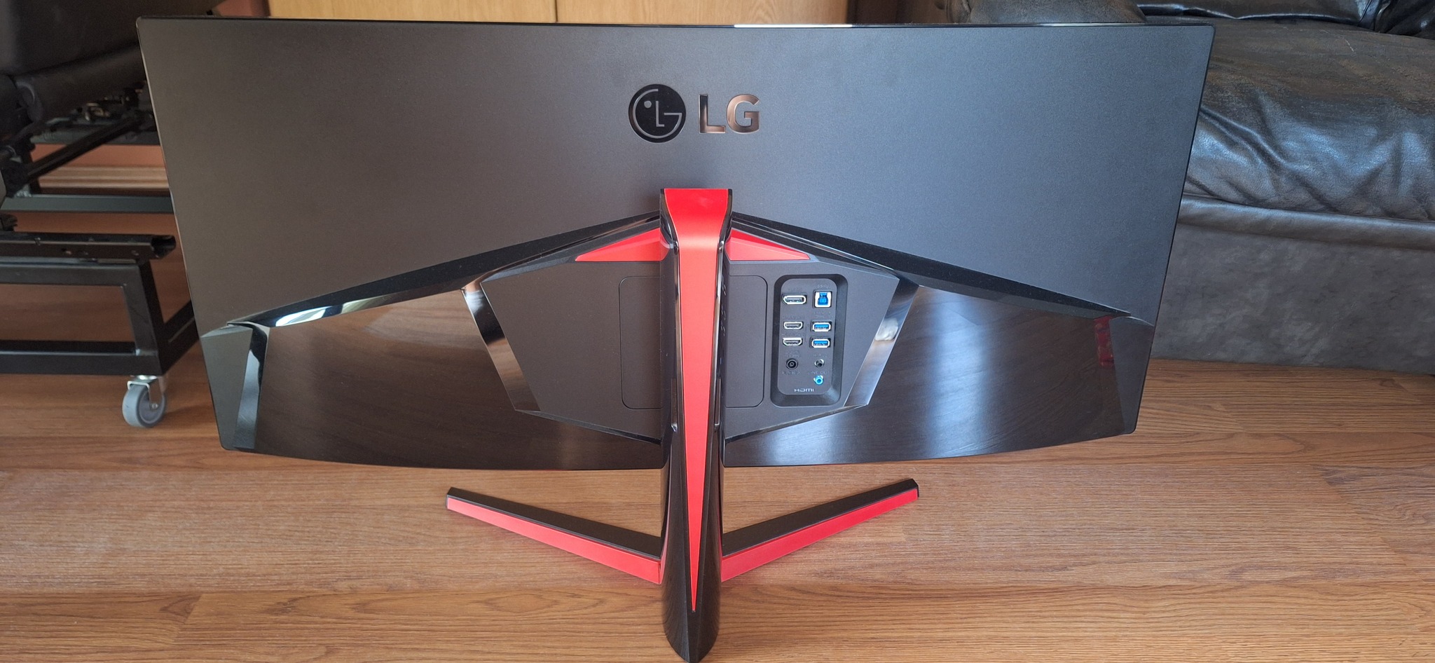 LG 34UC79G-B / 34 Inch 21:9 / 144HZ IPS / 2560x1080 - HardverApró