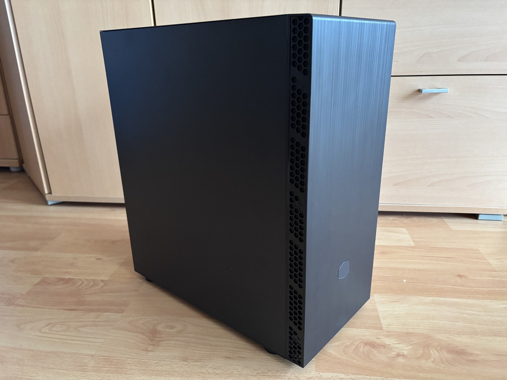Komplett PC i7-9700 + 16GB RAM + GTX 1070 - HardverApró