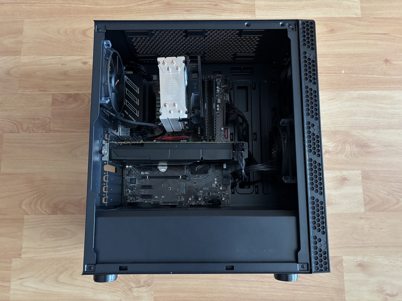 Komplett PC i7-9700 + 16GB RAM + GTX 1070 - HardverApró